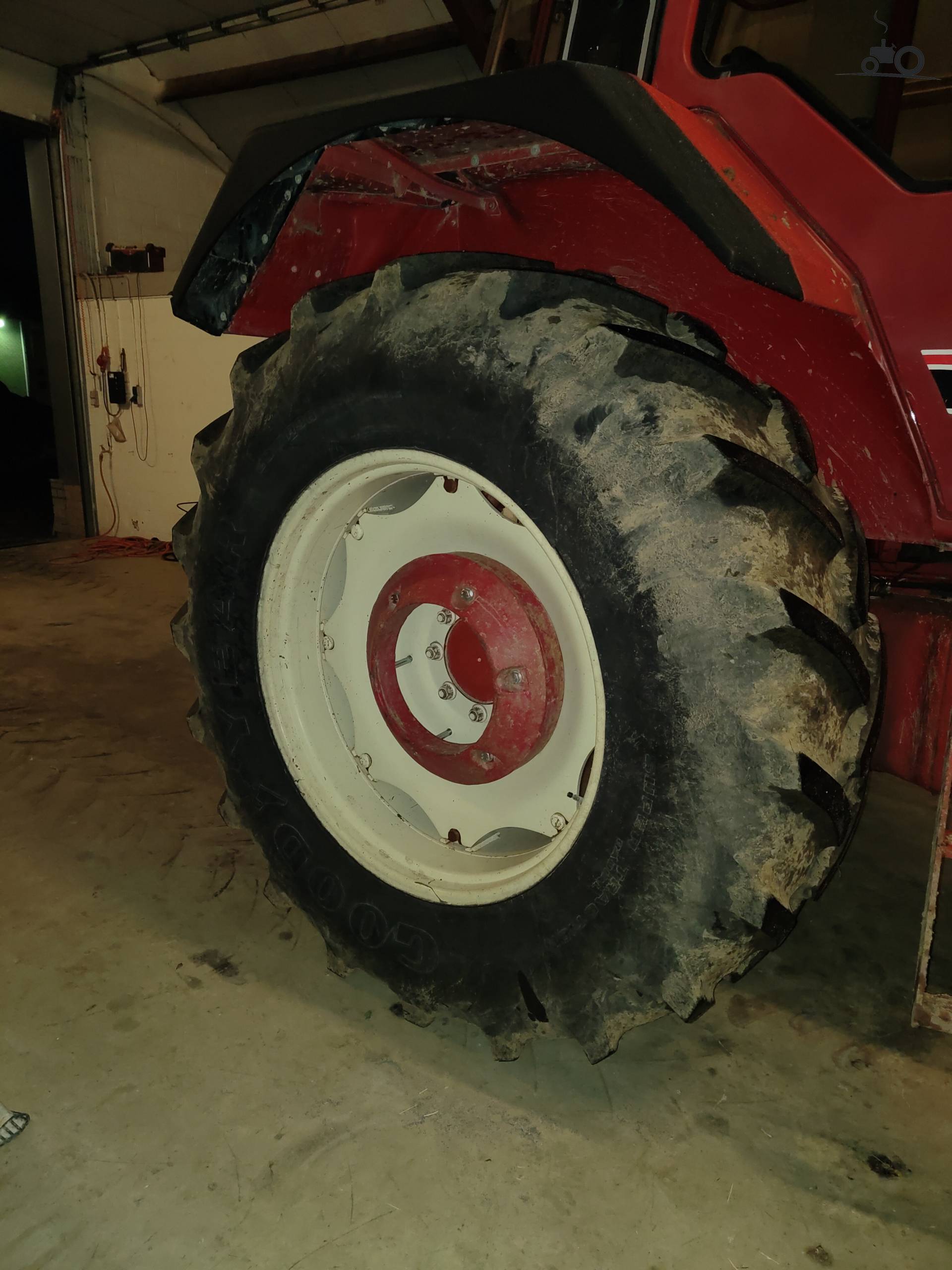 Foto International 1255 XL #1440417