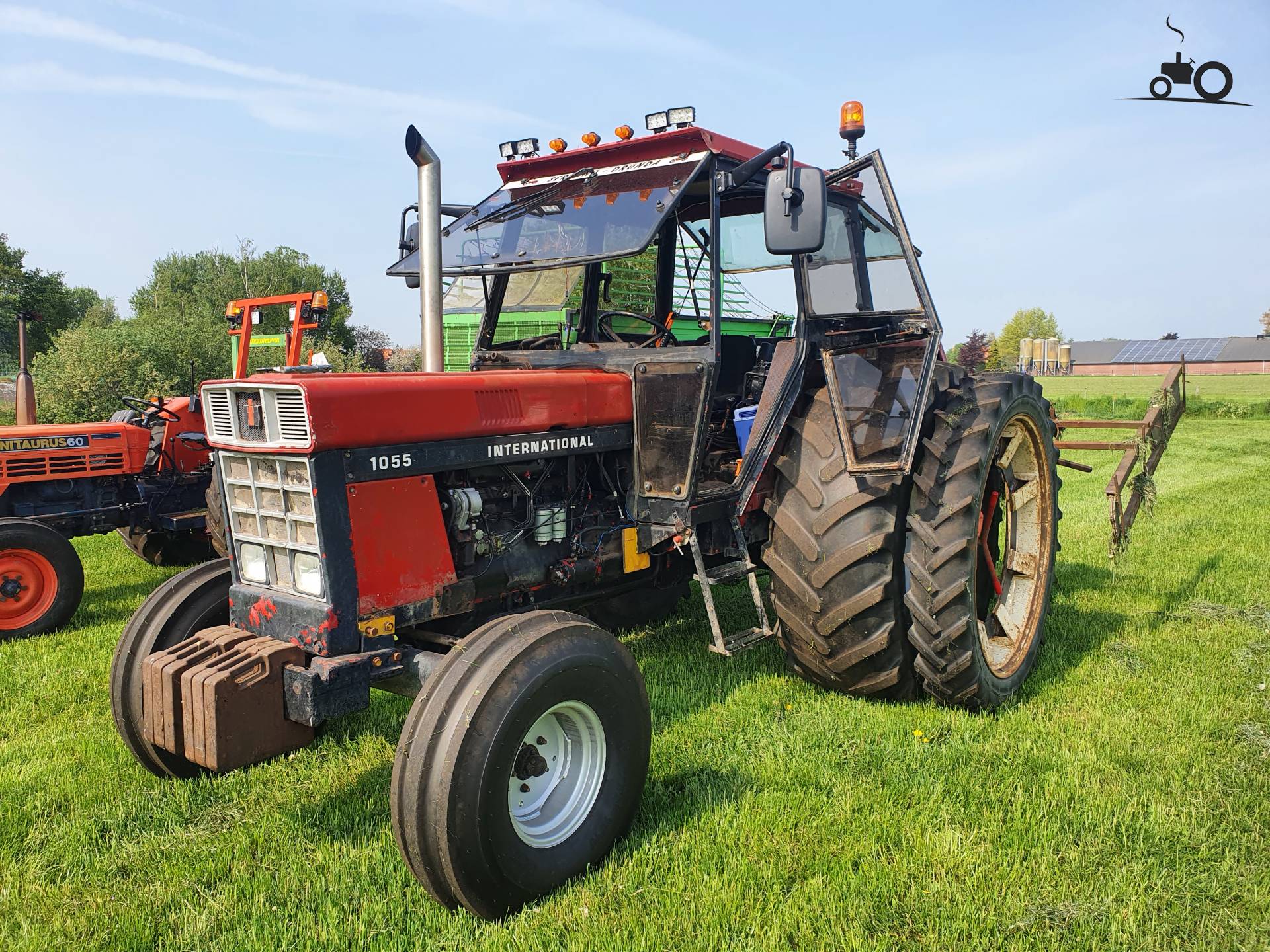 Foto International 1055 #1470127