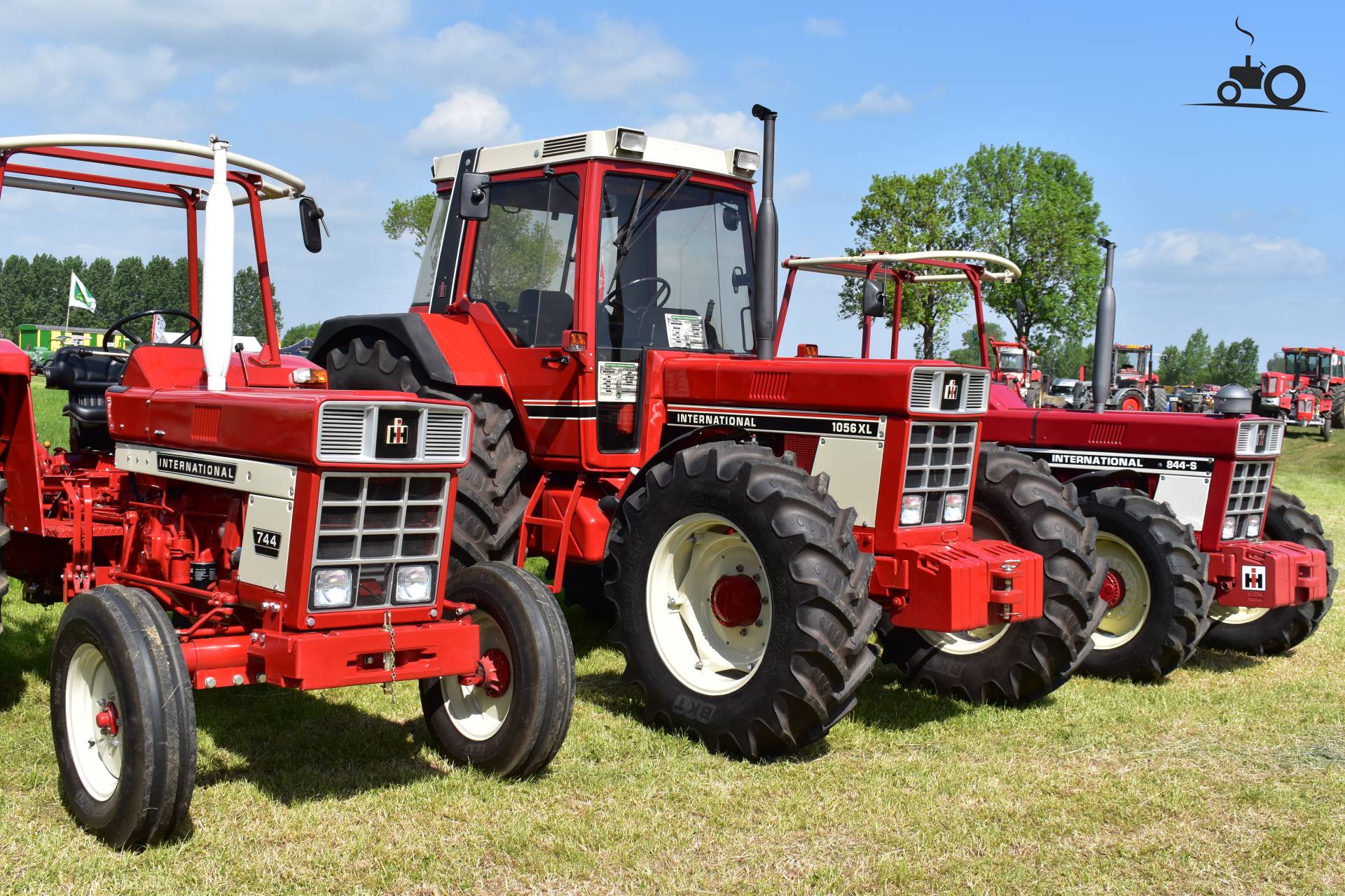 Foto International 1056 XL #1472080