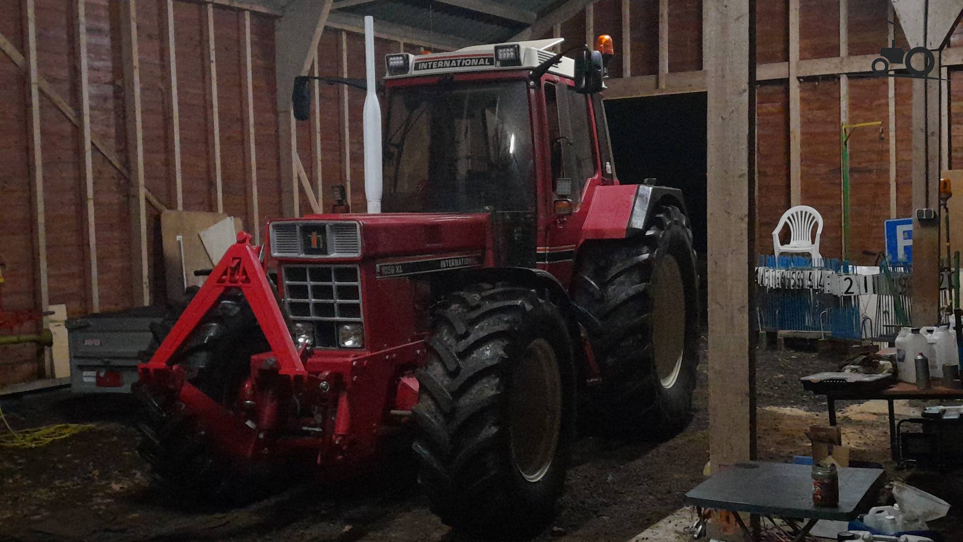 Foto International 1056 XL #1505627