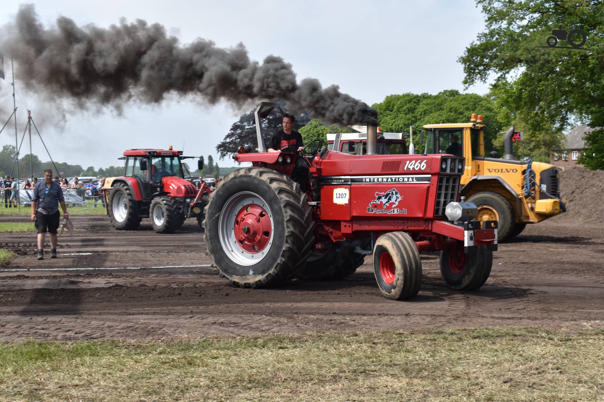 Foto International 1466 #1522207