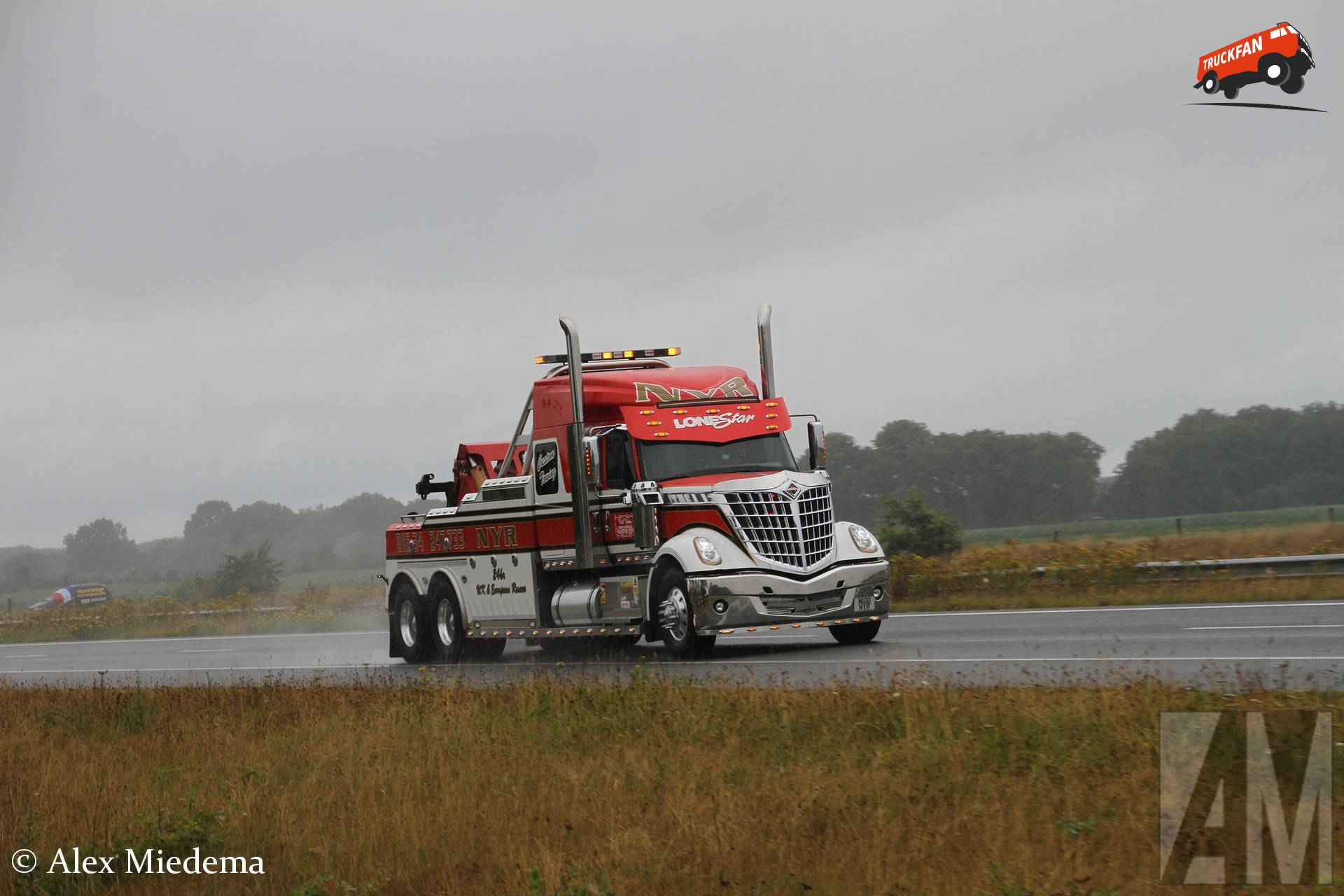 Foto International LoneStar van Neil Yates Recovery