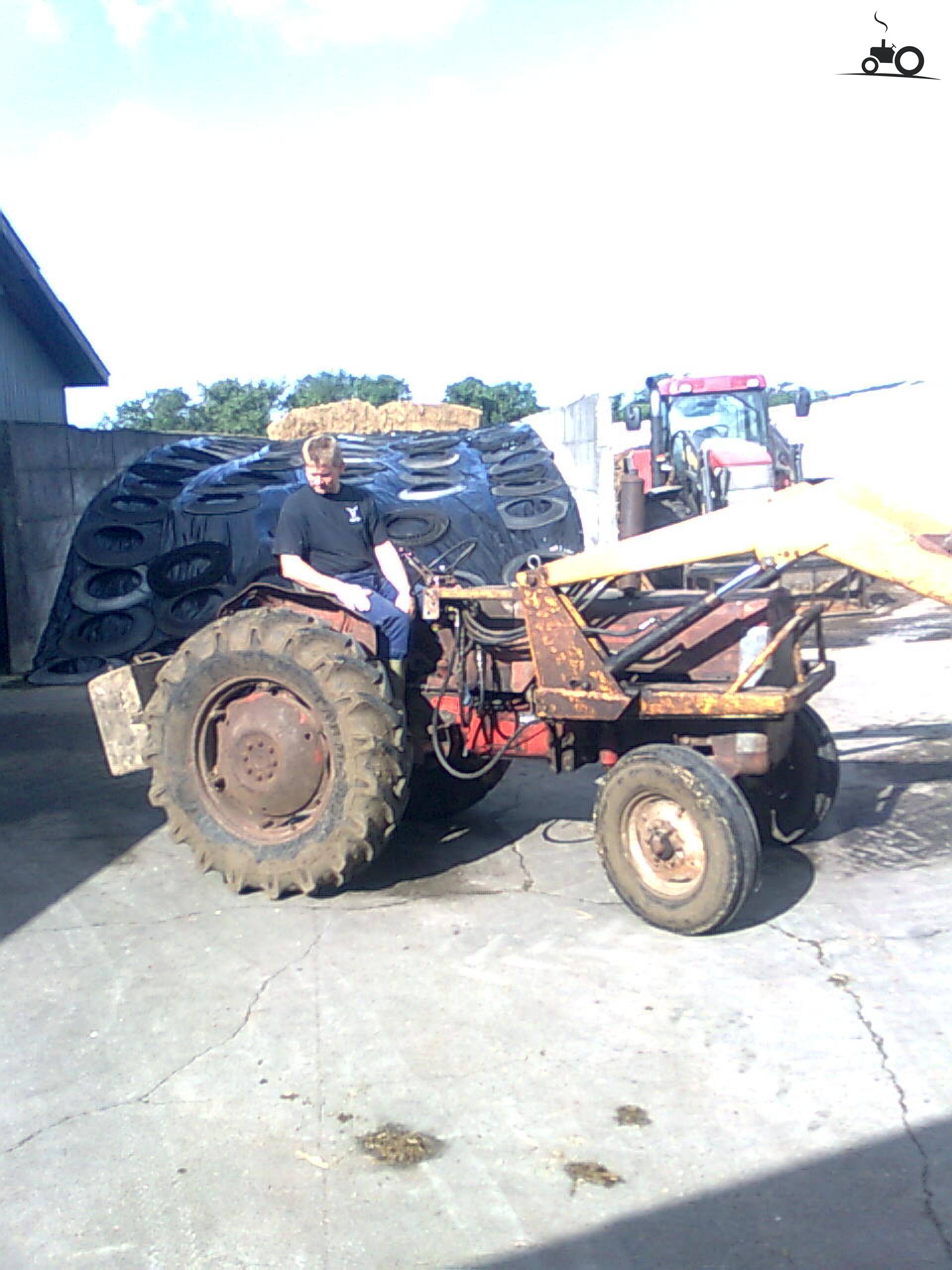 Foto International B 275 #156893