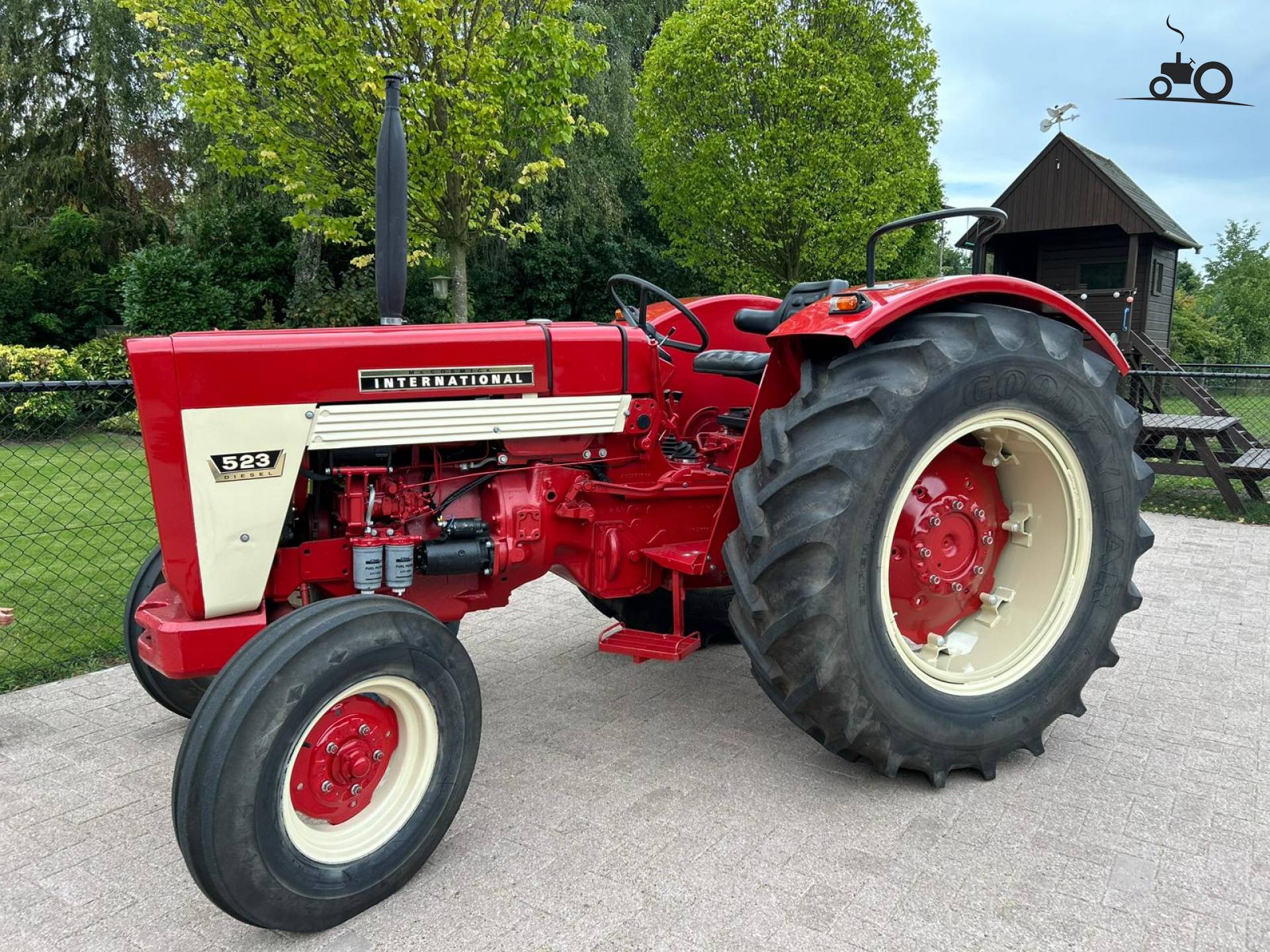 Foto International 523 #1630050