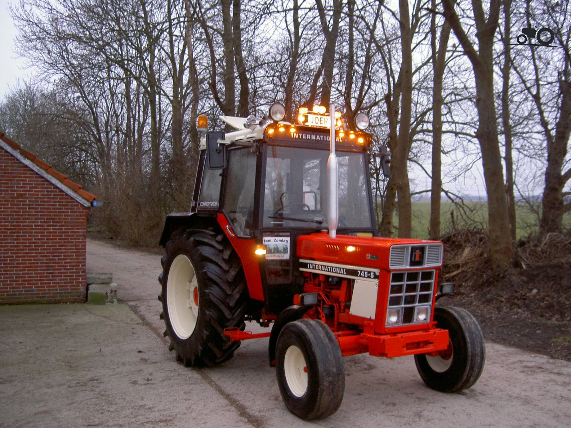 Foto International 745s #20201