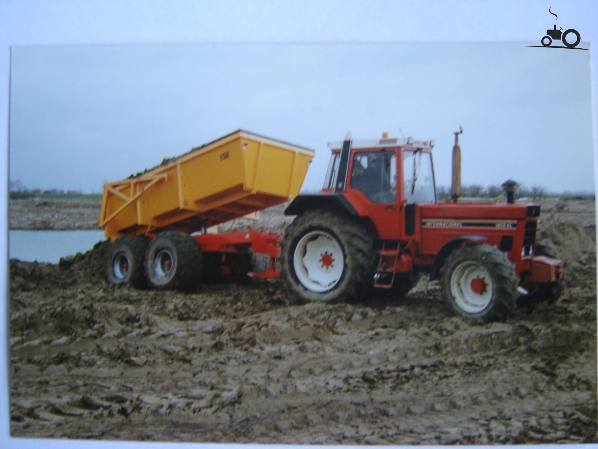 Foto International 1455 XL #310448