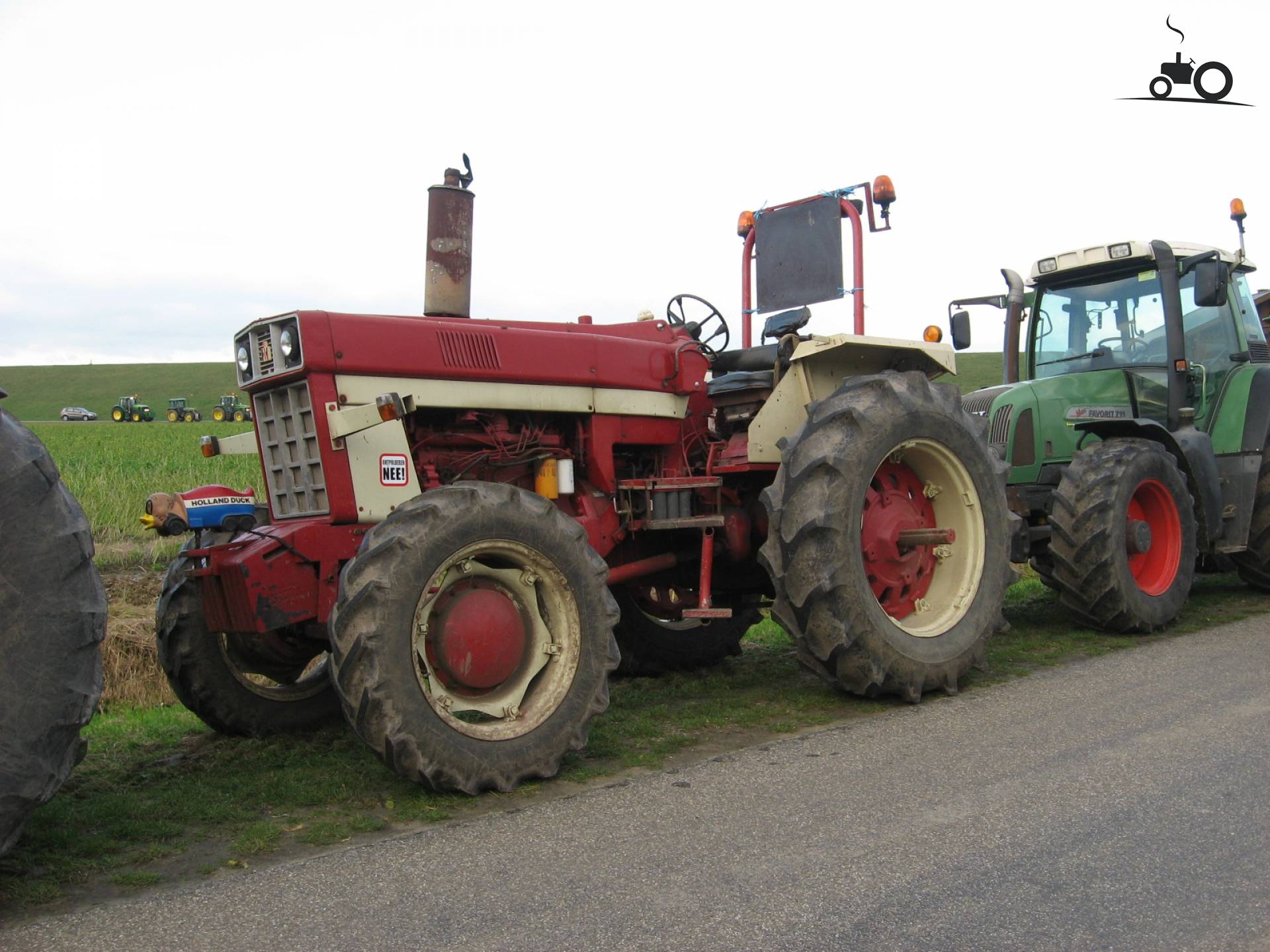 Foto International Hydro 100 #401911