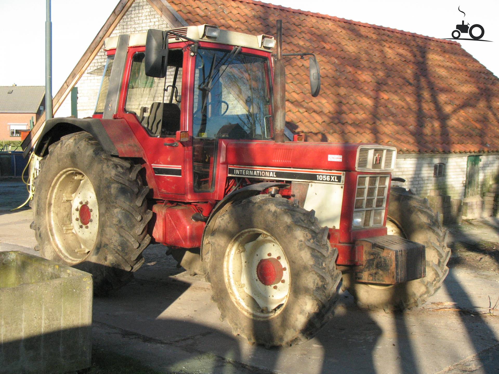 Foto International 1056 XL #459332