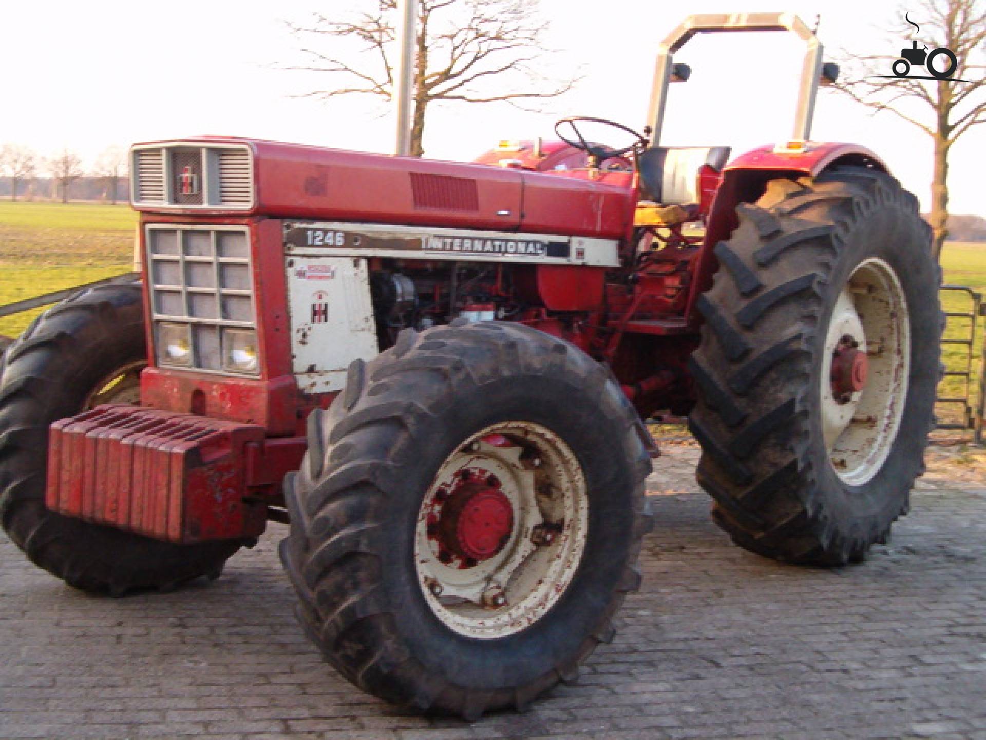 Foto International 1246 #459406