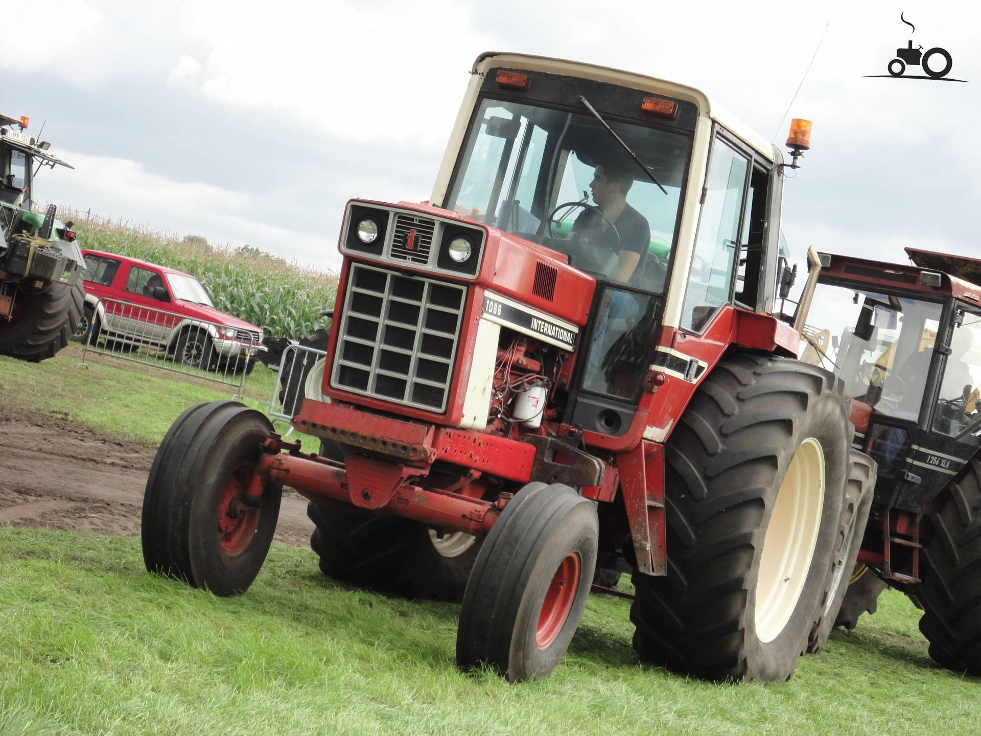 Foto International 1086 #523706