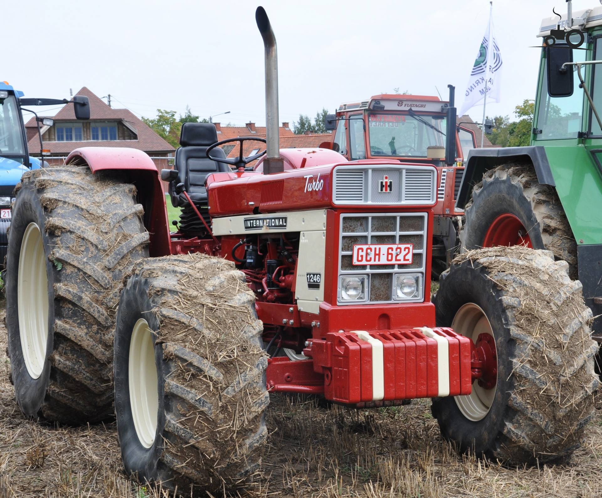 Foto International 1246 #537046