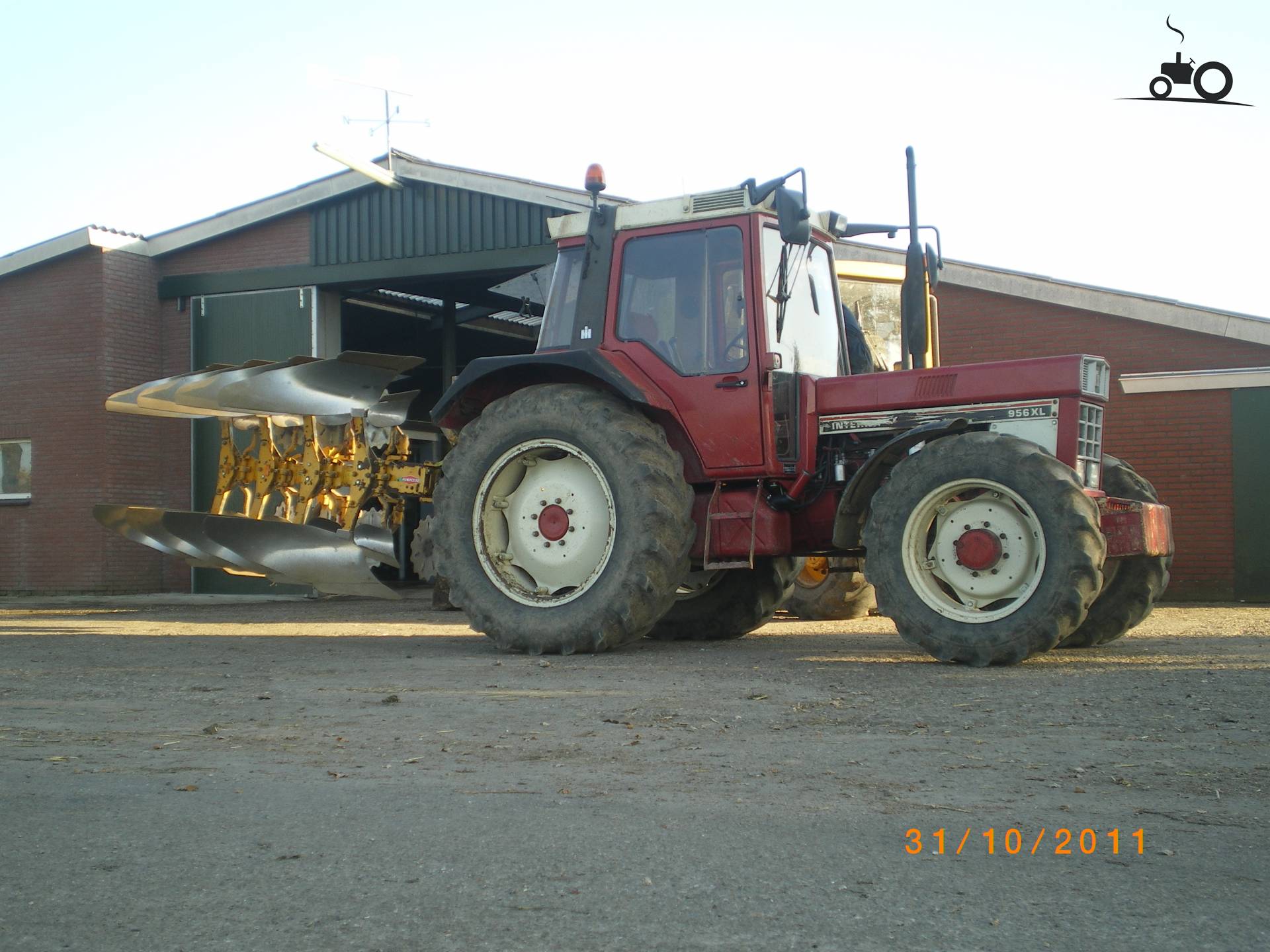 Foto International 956 XL