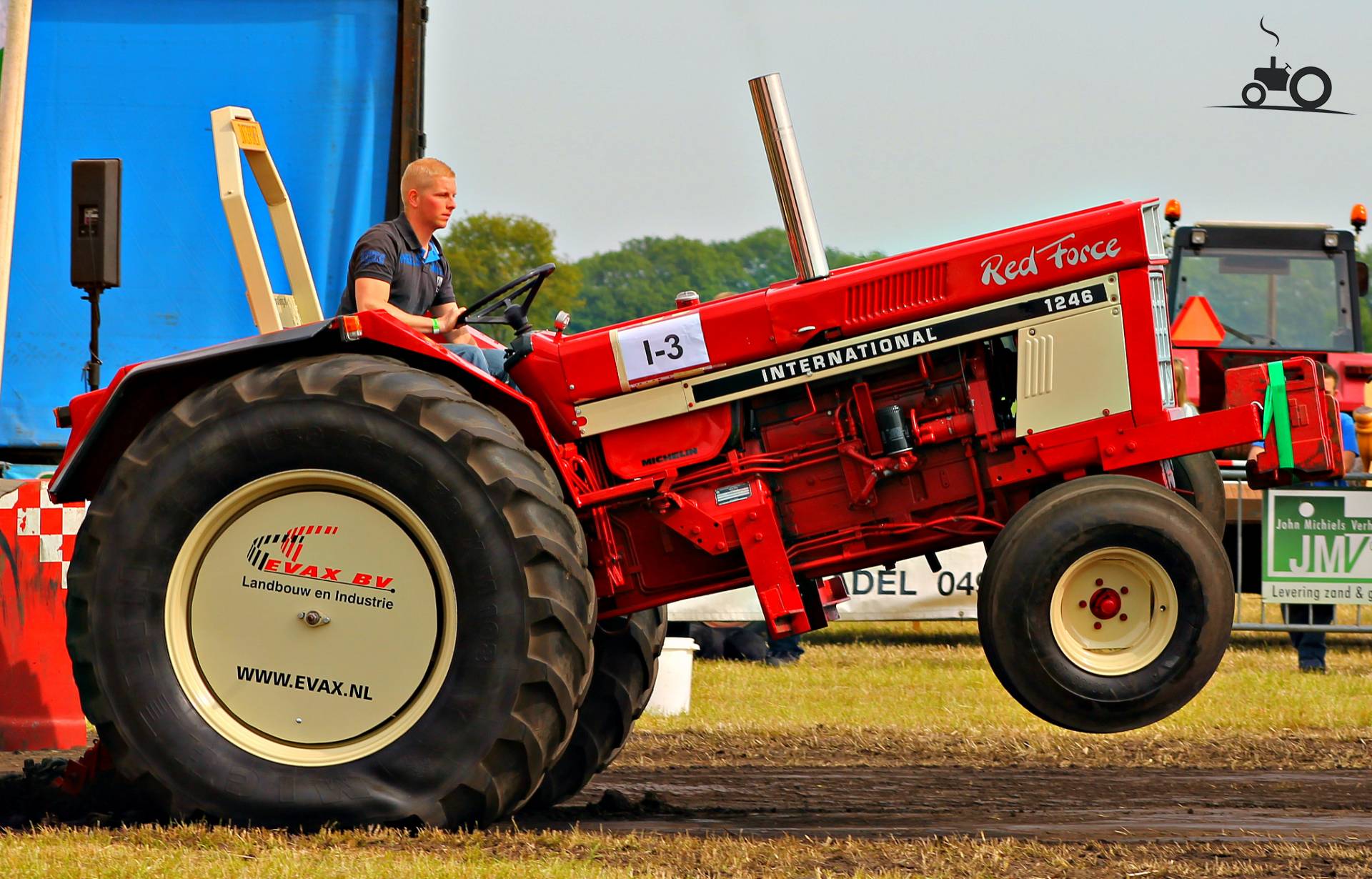 Foto International 1246 #637557