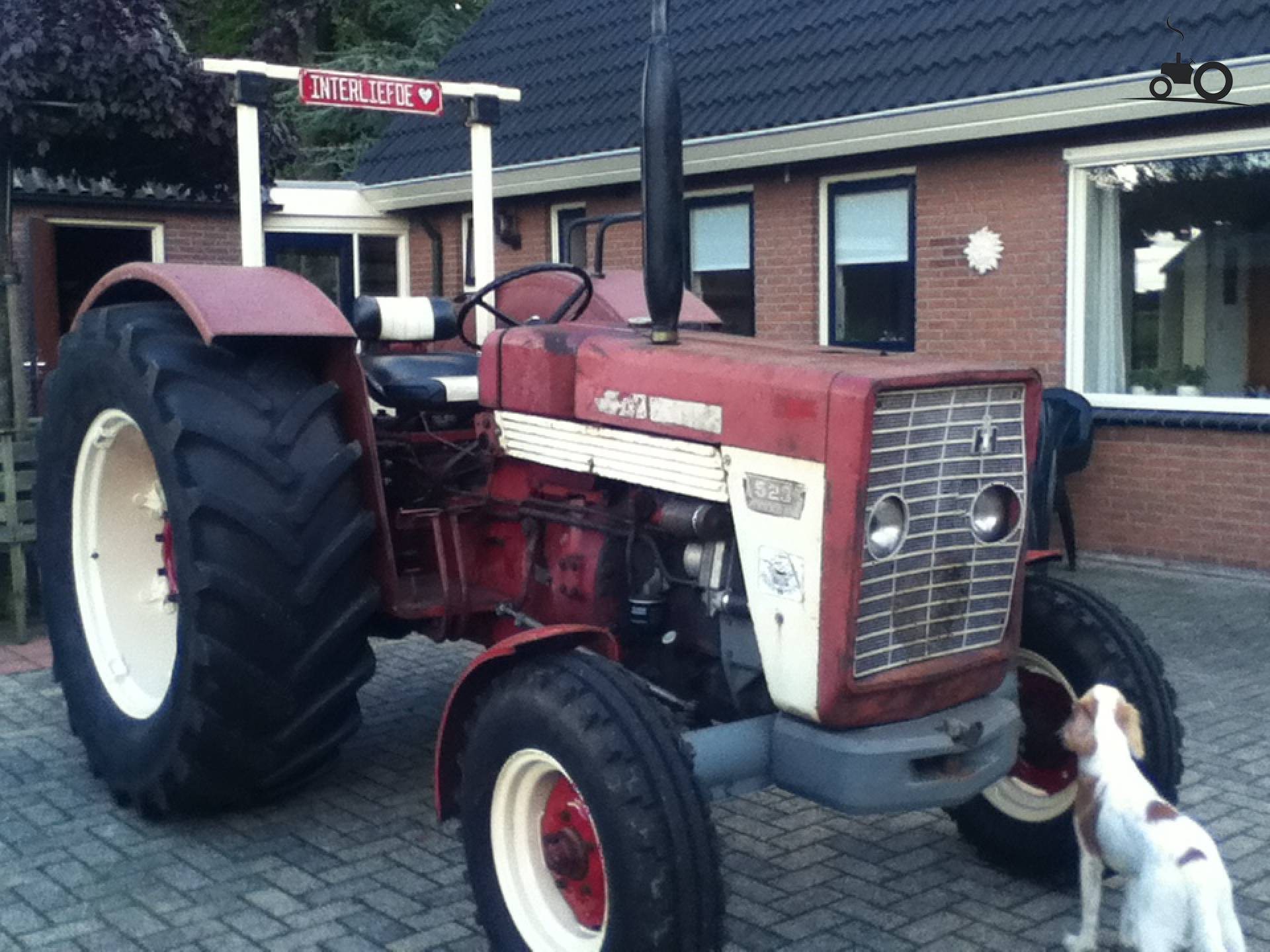 Foto International 523 #698712