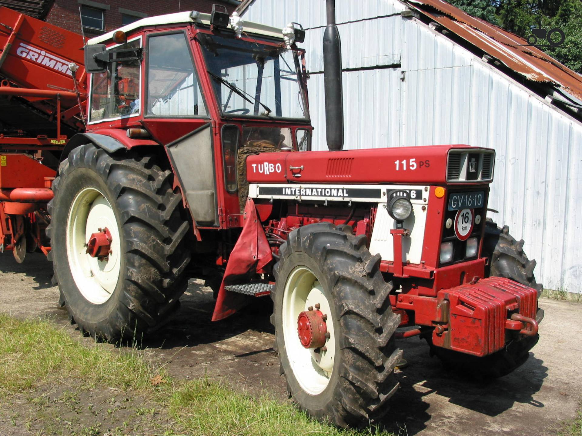 Foto International 1046 #715395