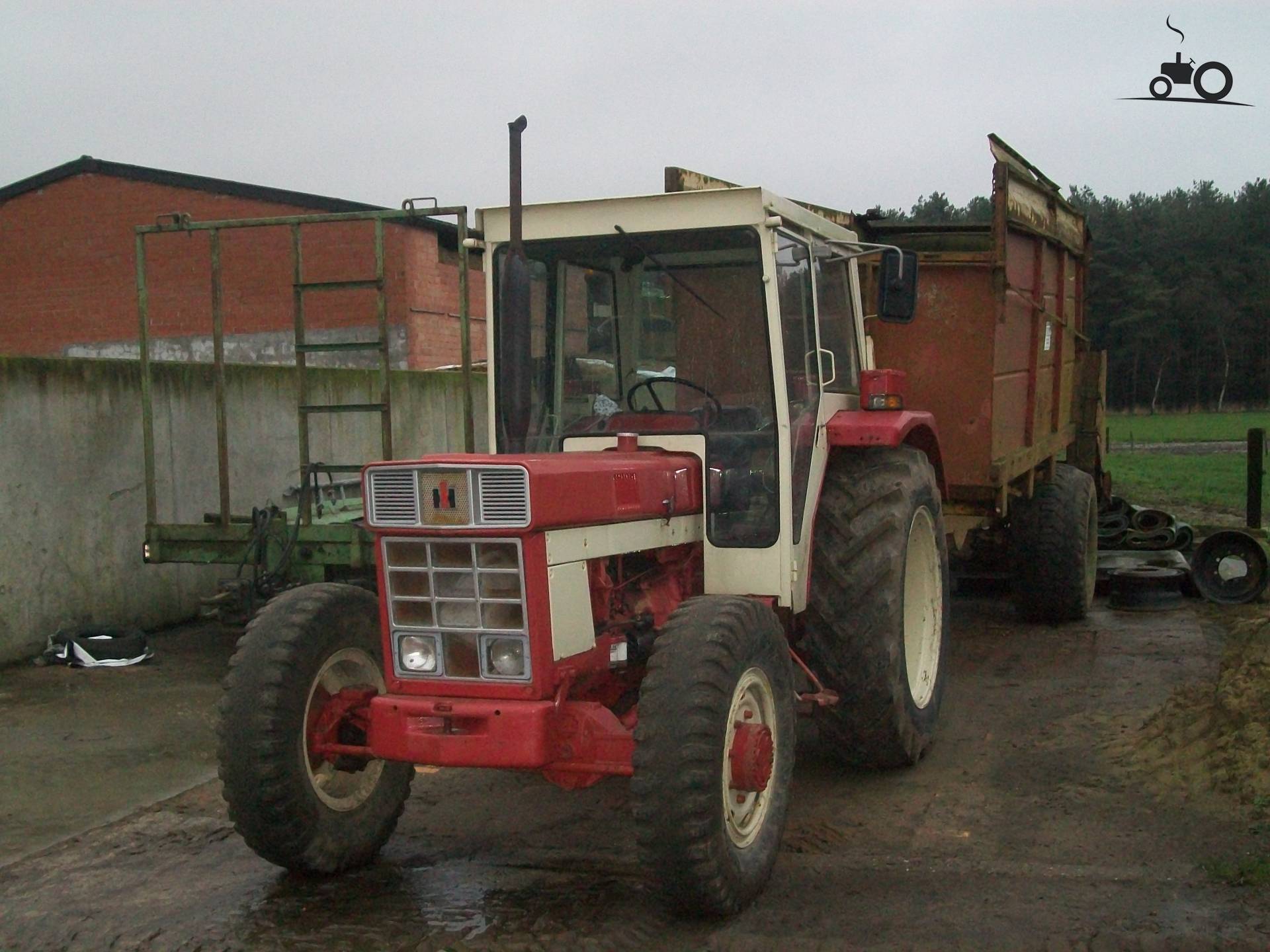 Foto International 844 S #719443