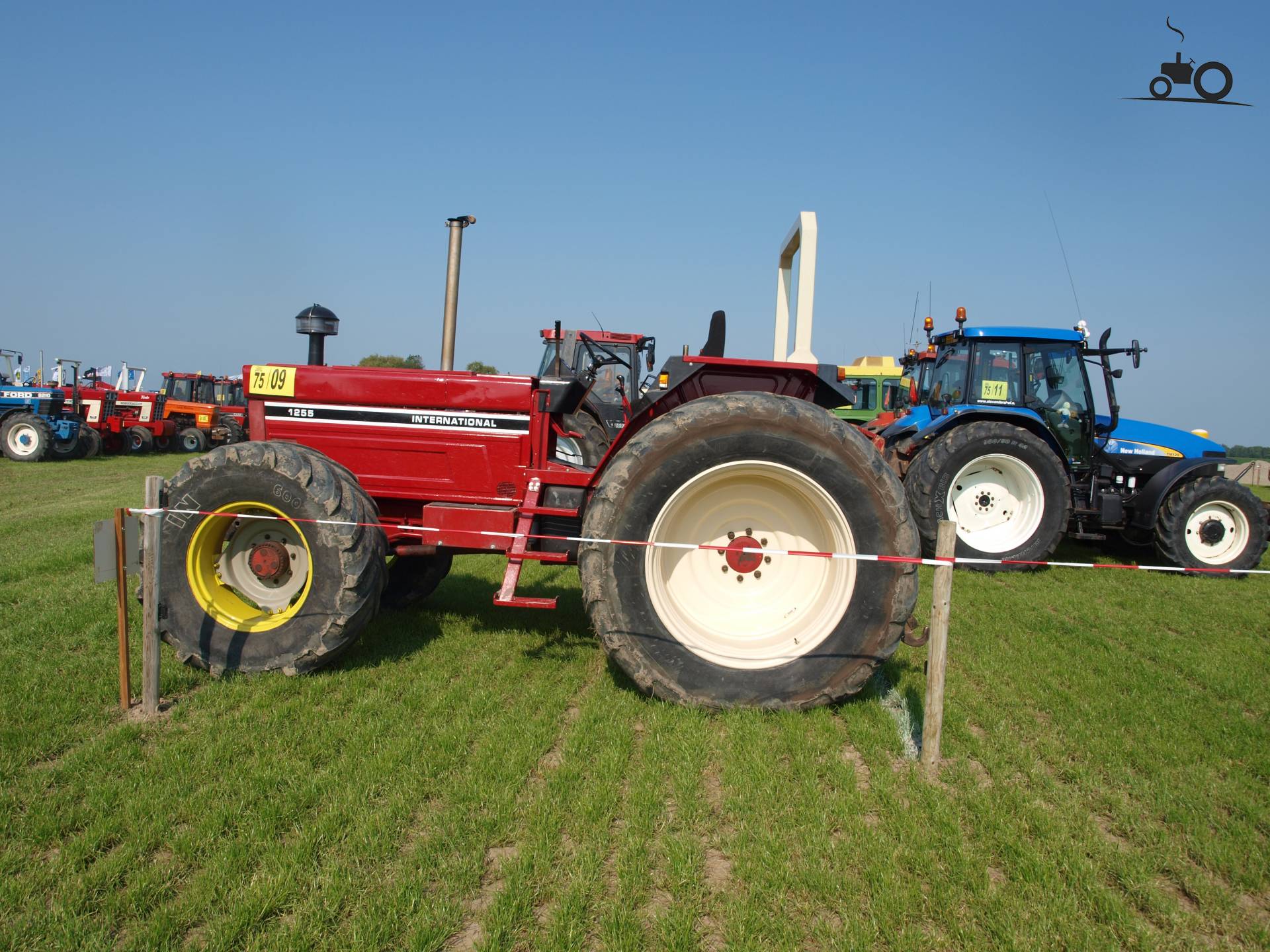 Foto International 1255 #767686