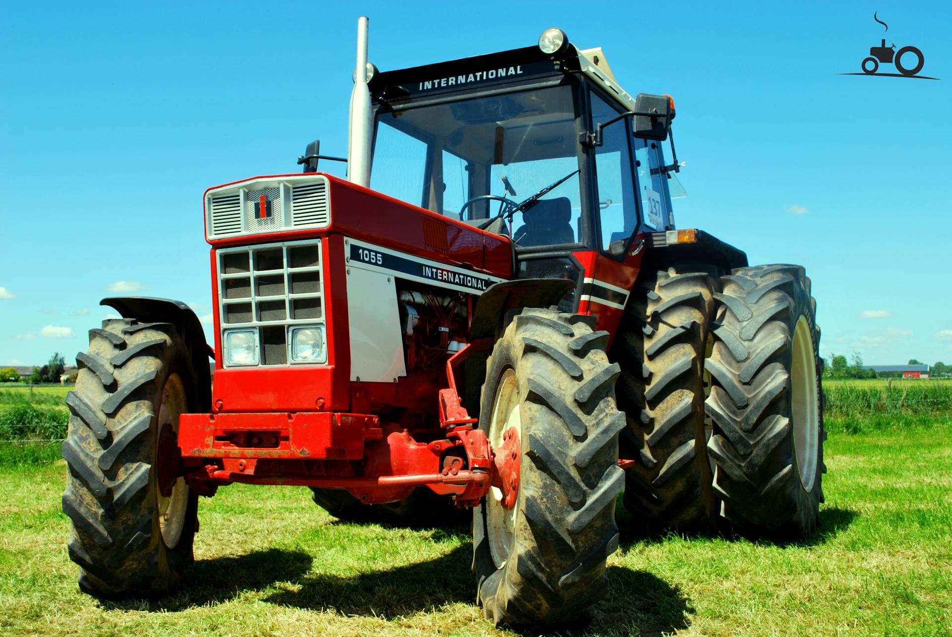 Foto International 1055 #777512