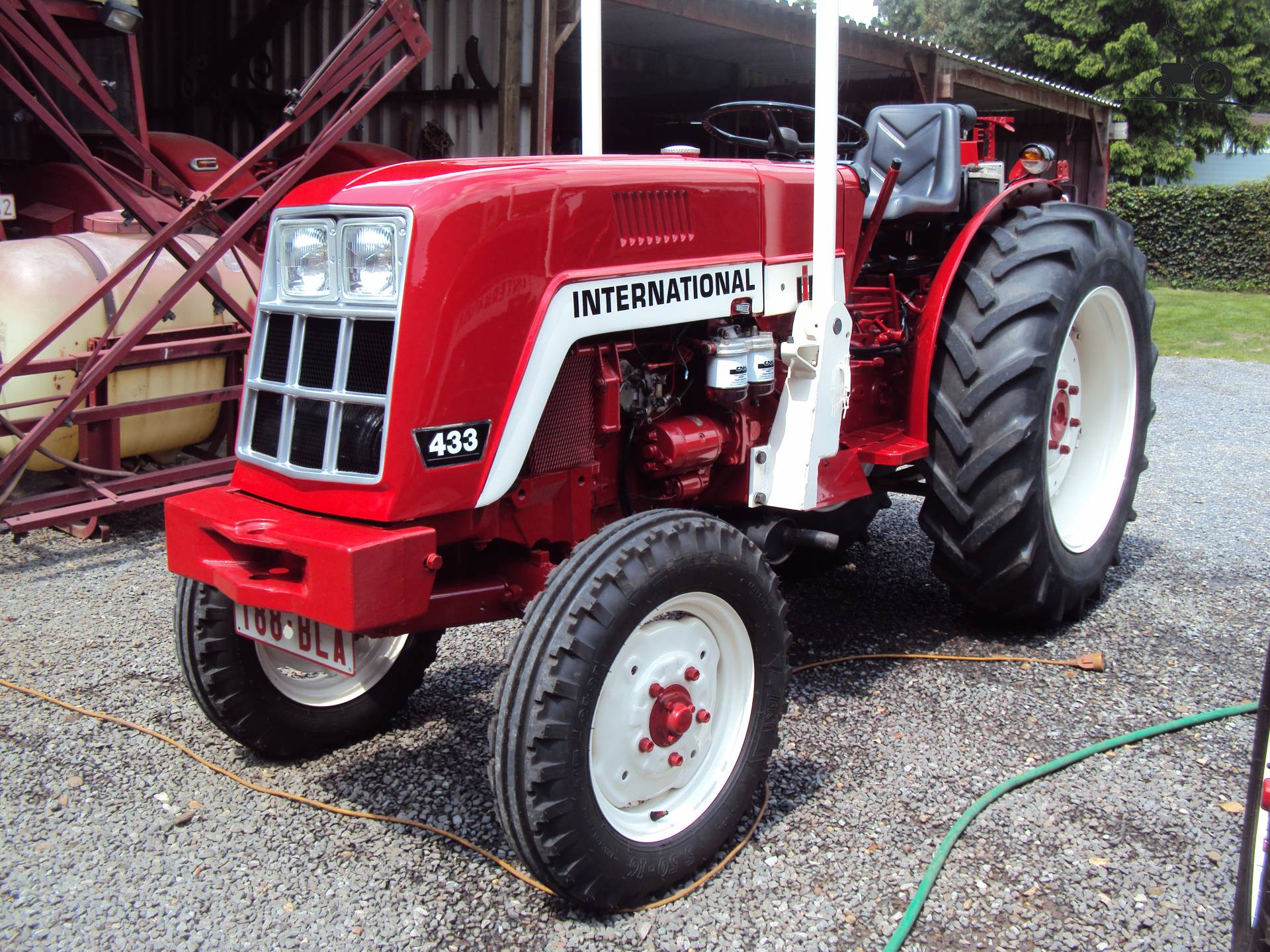 International 433