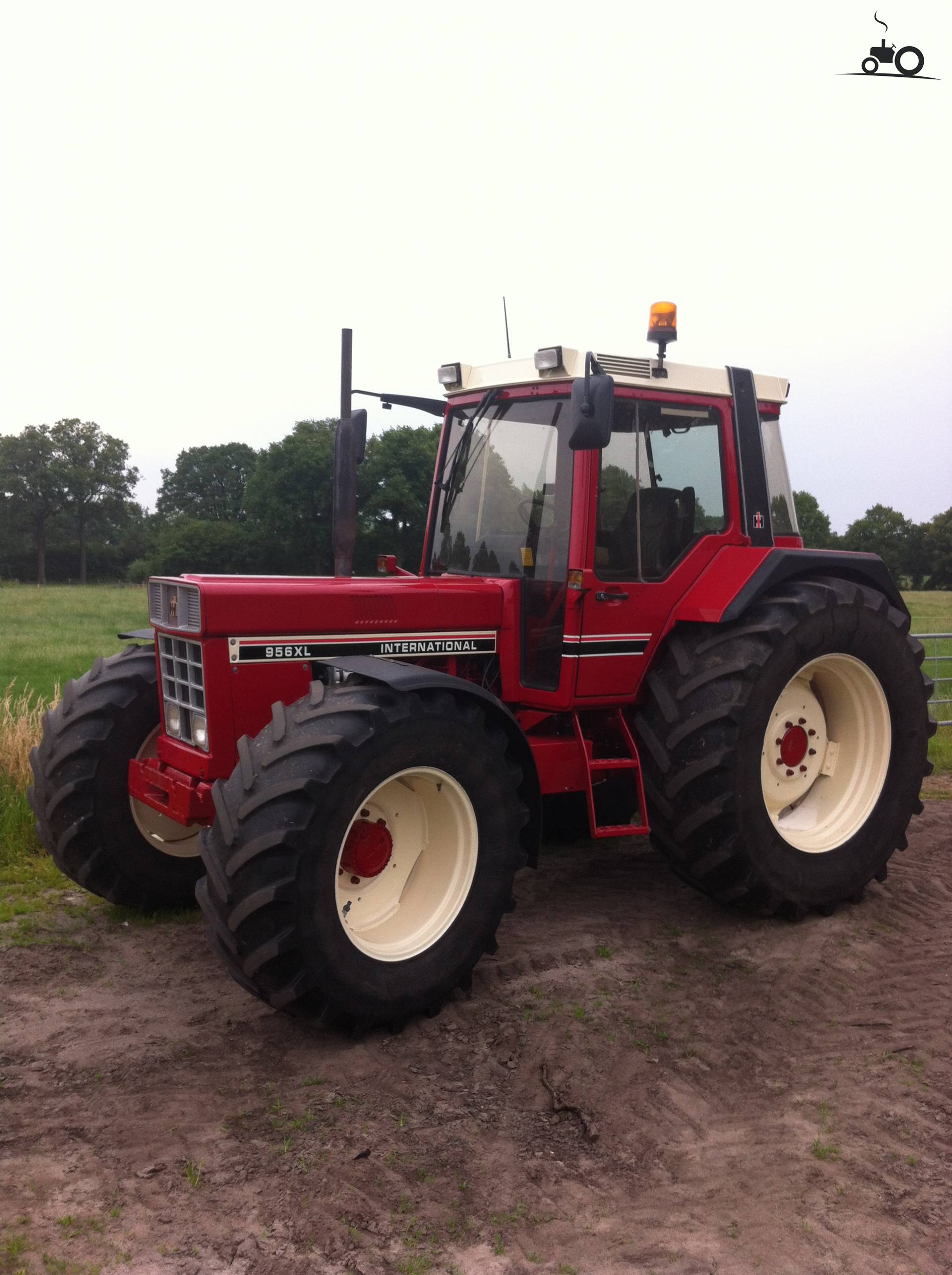 Foto International 956 XL #854545