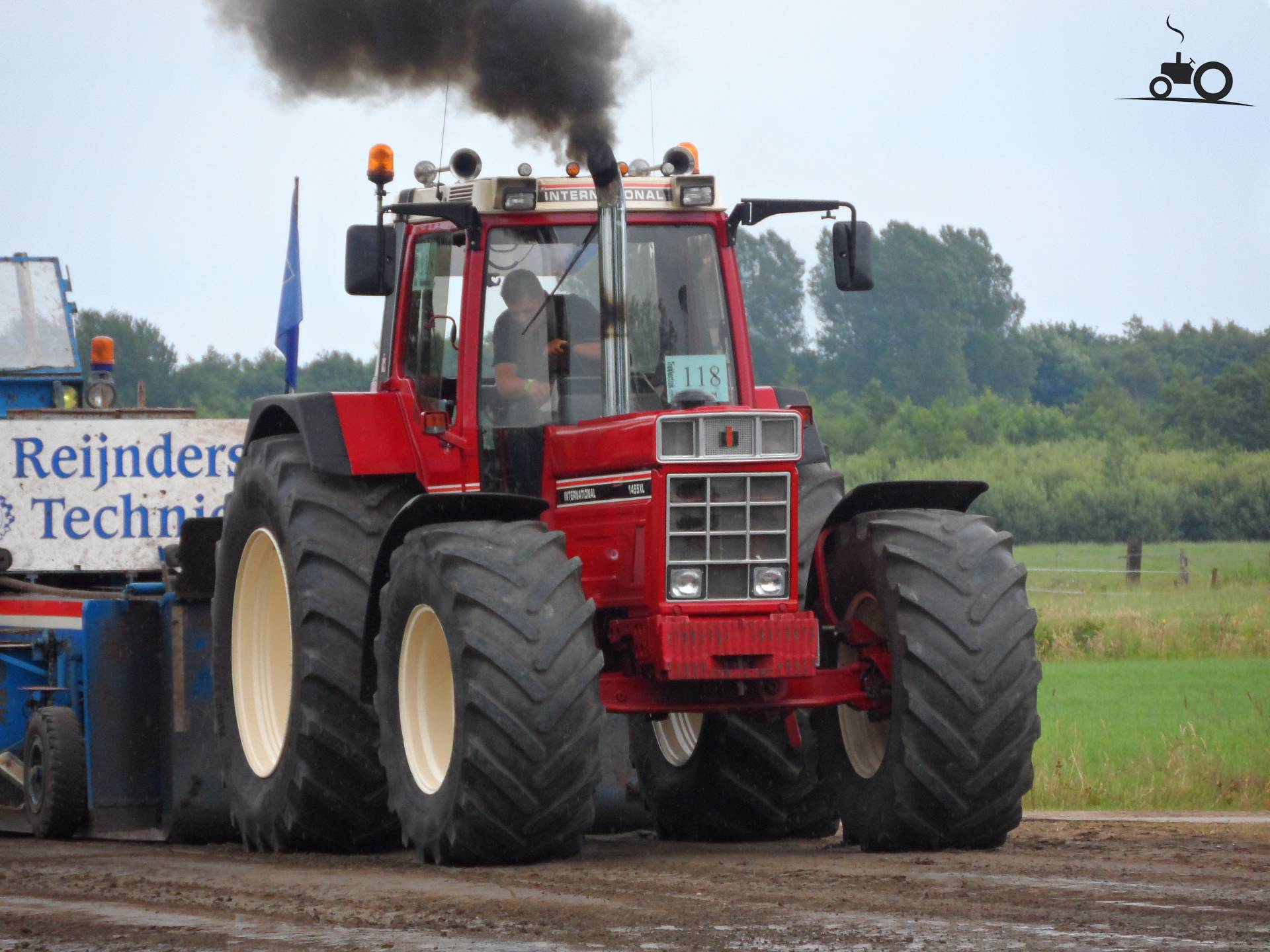 Foto International 1455 XL #856248