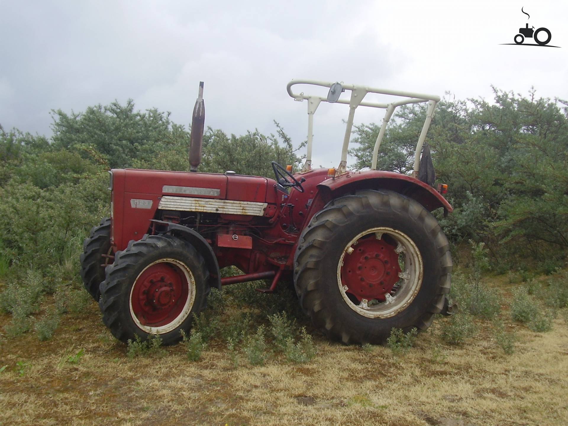 International 523 - France - Tracteur image #925623