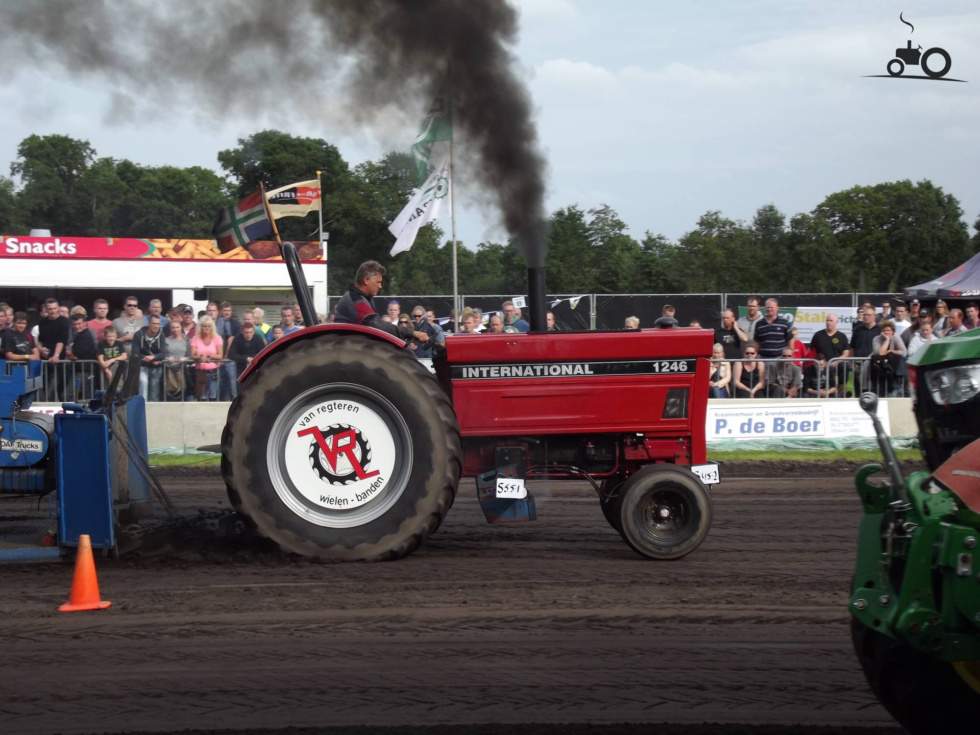 Foto International 1246 #937694