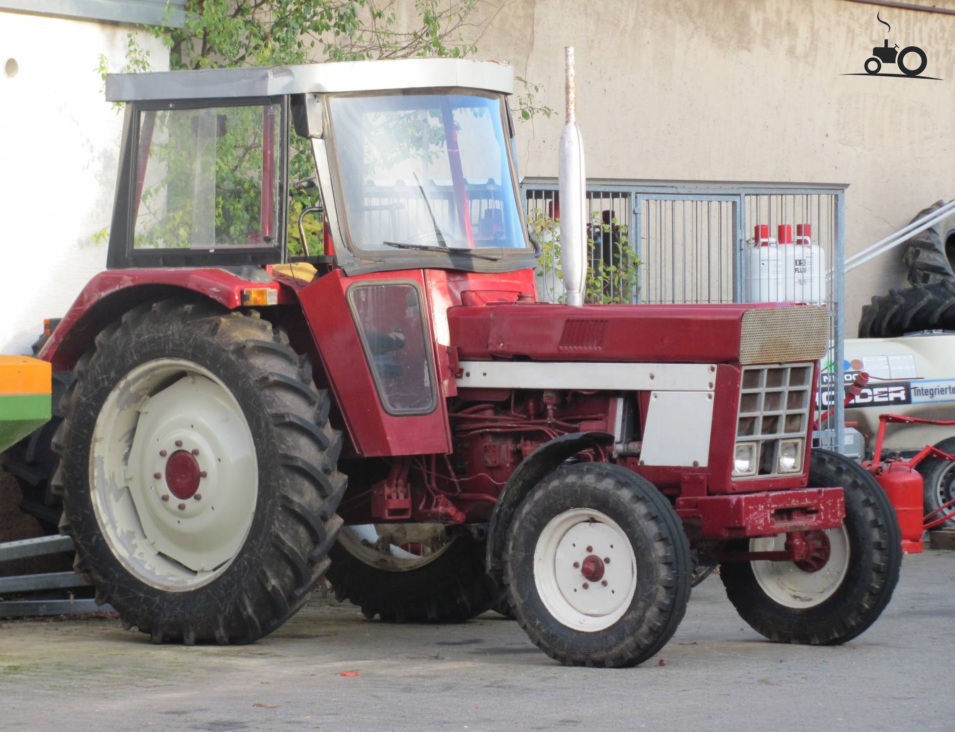 International 644