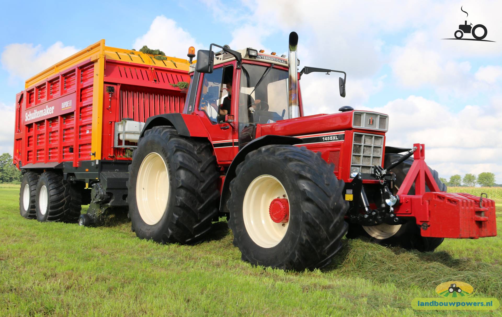 Foto International 1455 XL #979131