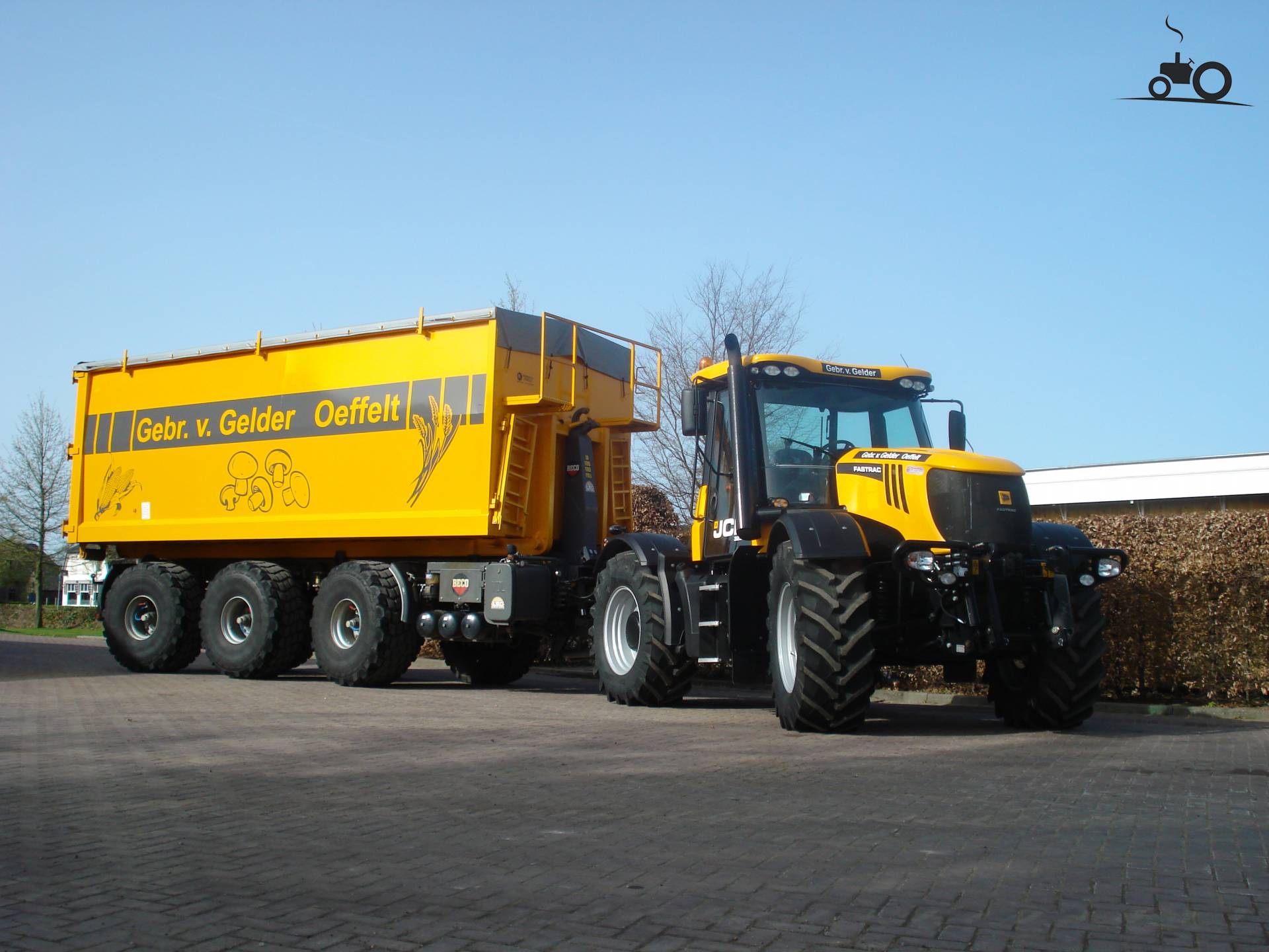 Foto JCB Fastrac 3230 van Loonbedrijf Gebr. Van Gelder Oeffelt