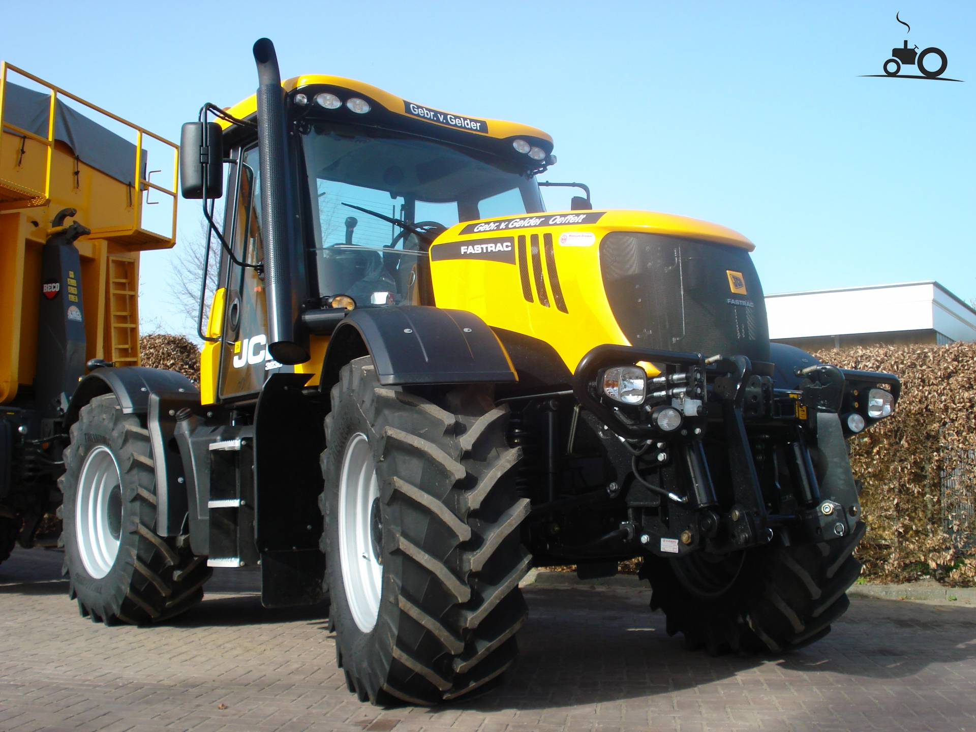 Foto JCB Fastrac 3230 van Loonbedrijf Gebr. Van Gelder Oeffelt
