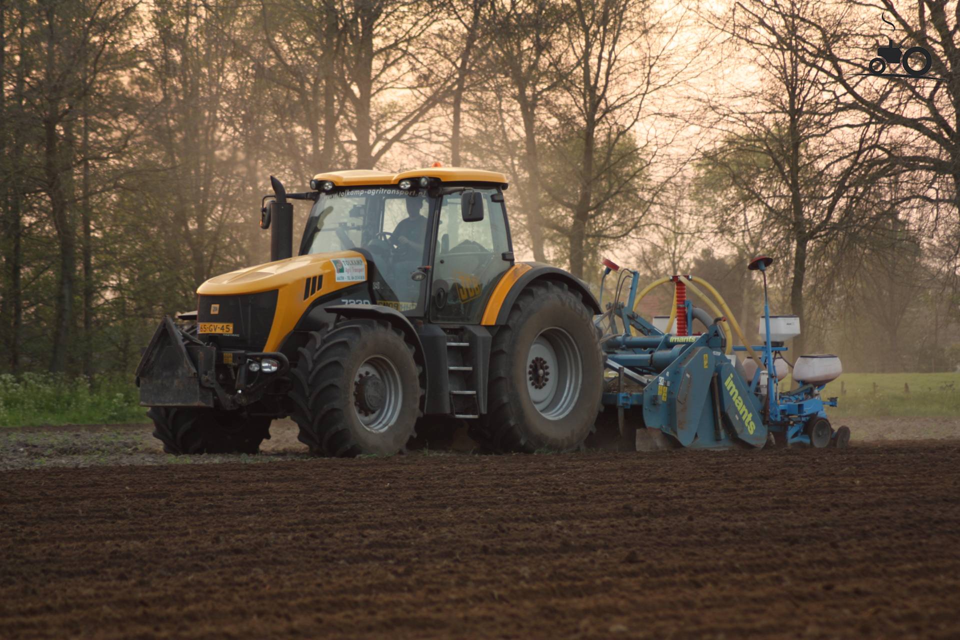 Foto JCB Fastrac 7230 van Tolkamp Agri Service