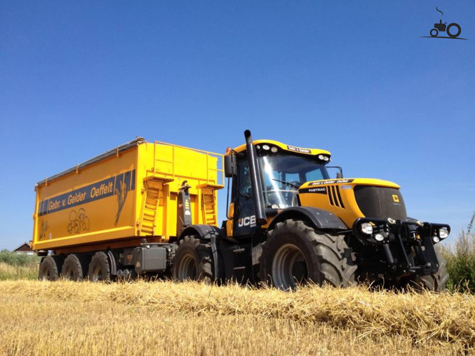 Foto JCB Fastrac 3230 van Loonbedrijf Gebr. Van Gelder Oeffelt