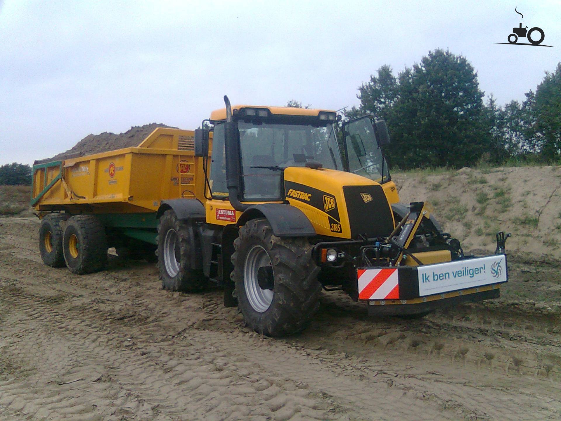 Foto JCB Fastrac 3185 #688315