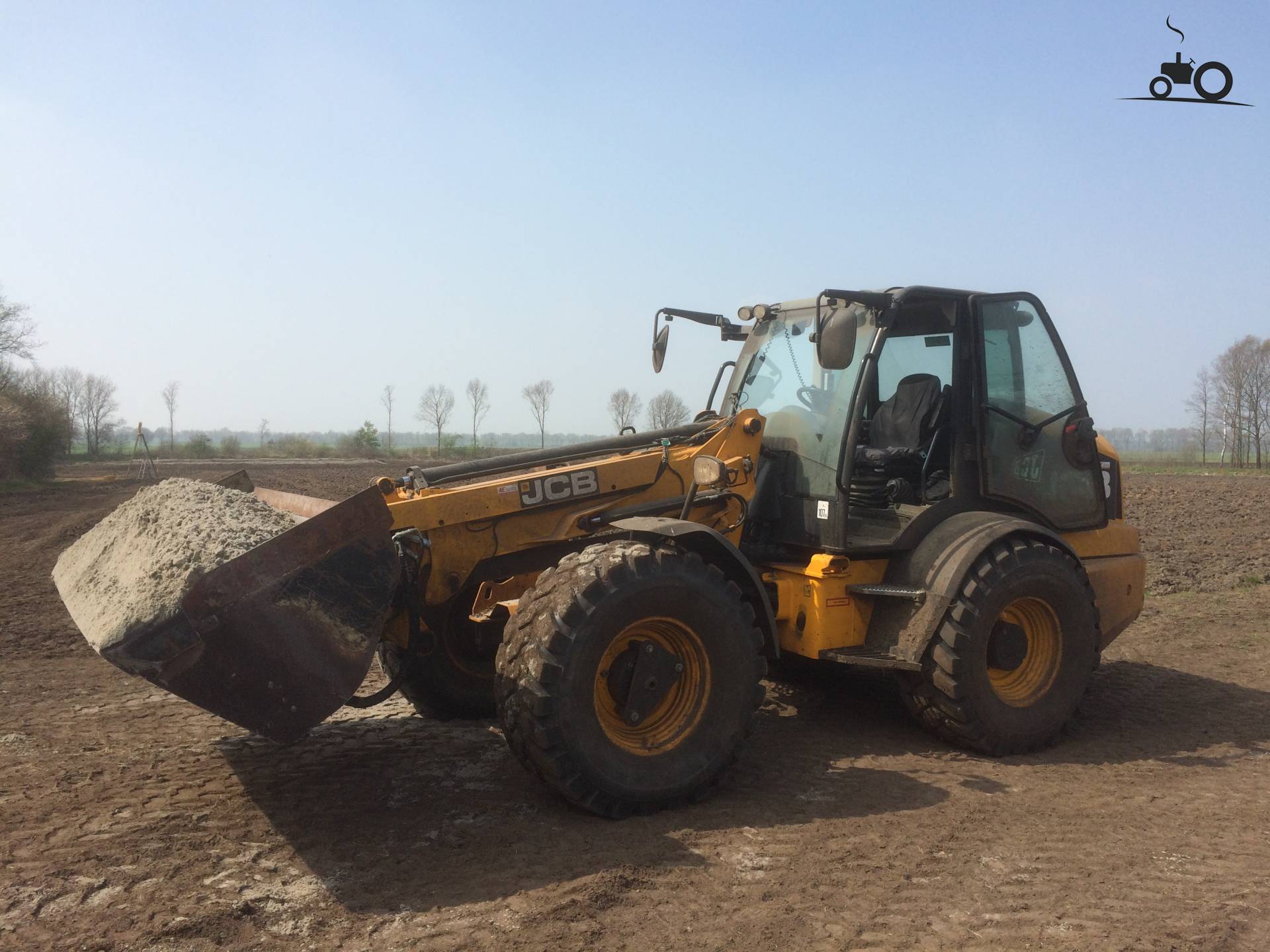Foto JCB TM 320 #909412
