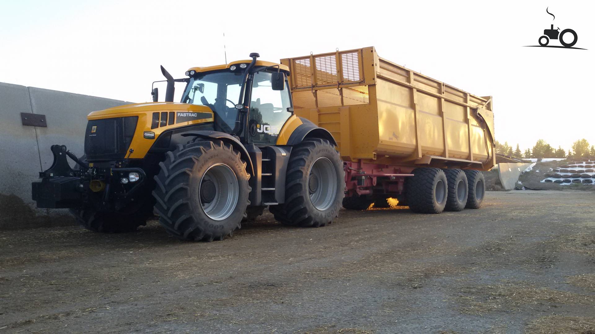 JCB Fastrac 8310 - Österreich - Traktor foto #932850