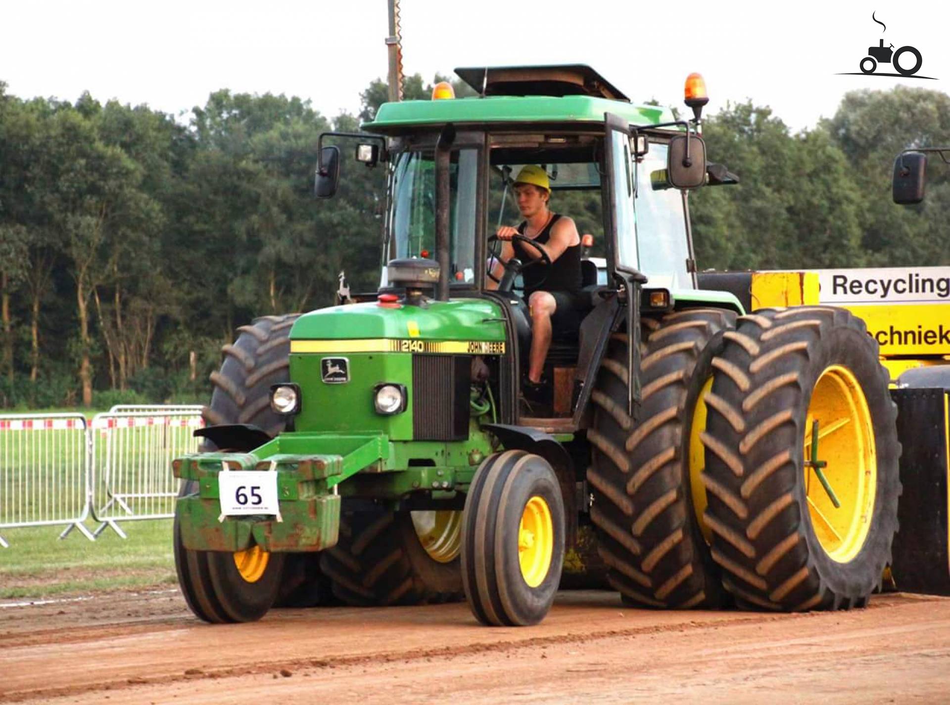 Foto John Deere 2140 #1137105