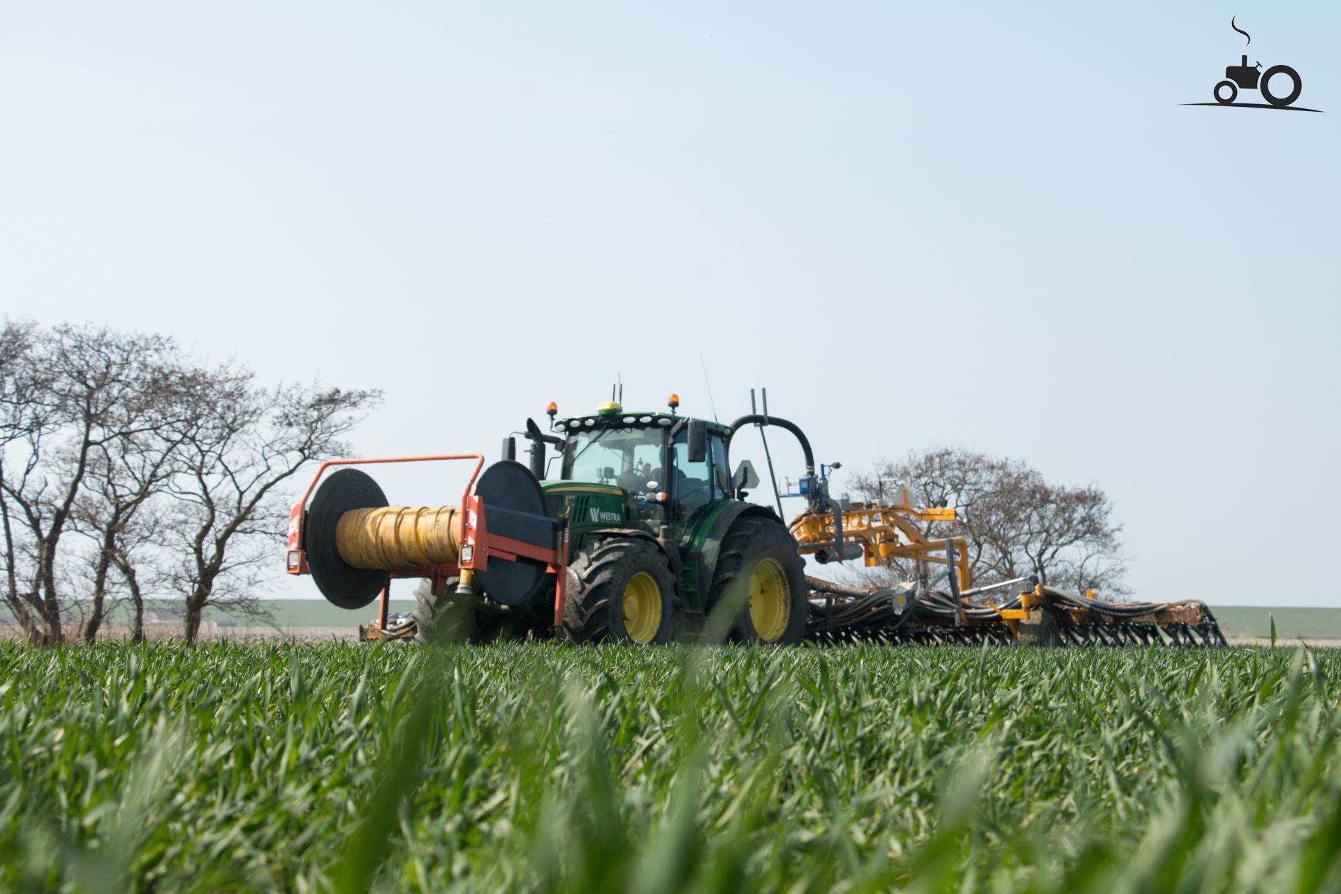 Foto John Deere 6215R #1157529