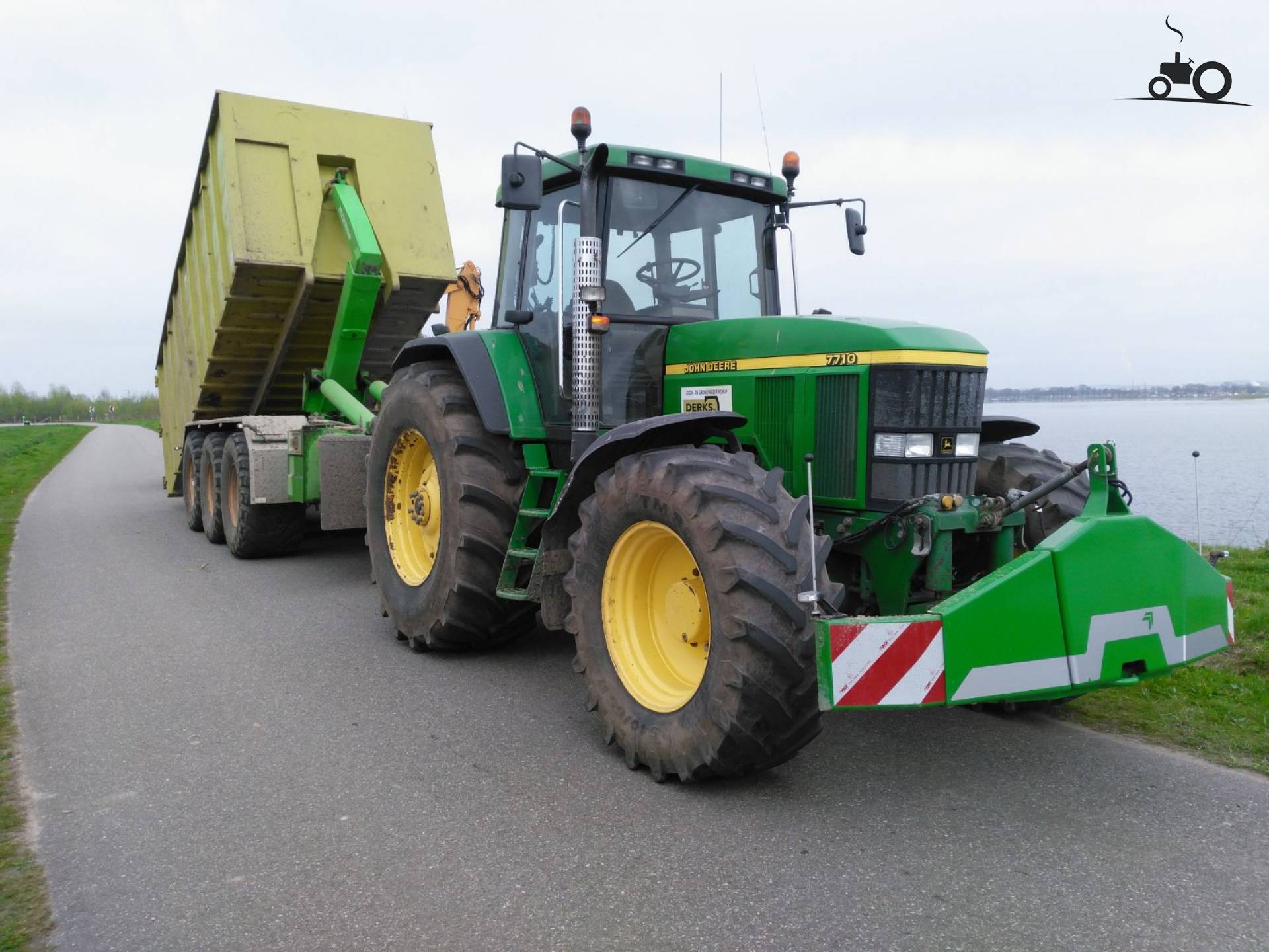 Foto John Deere 7710 #1158700