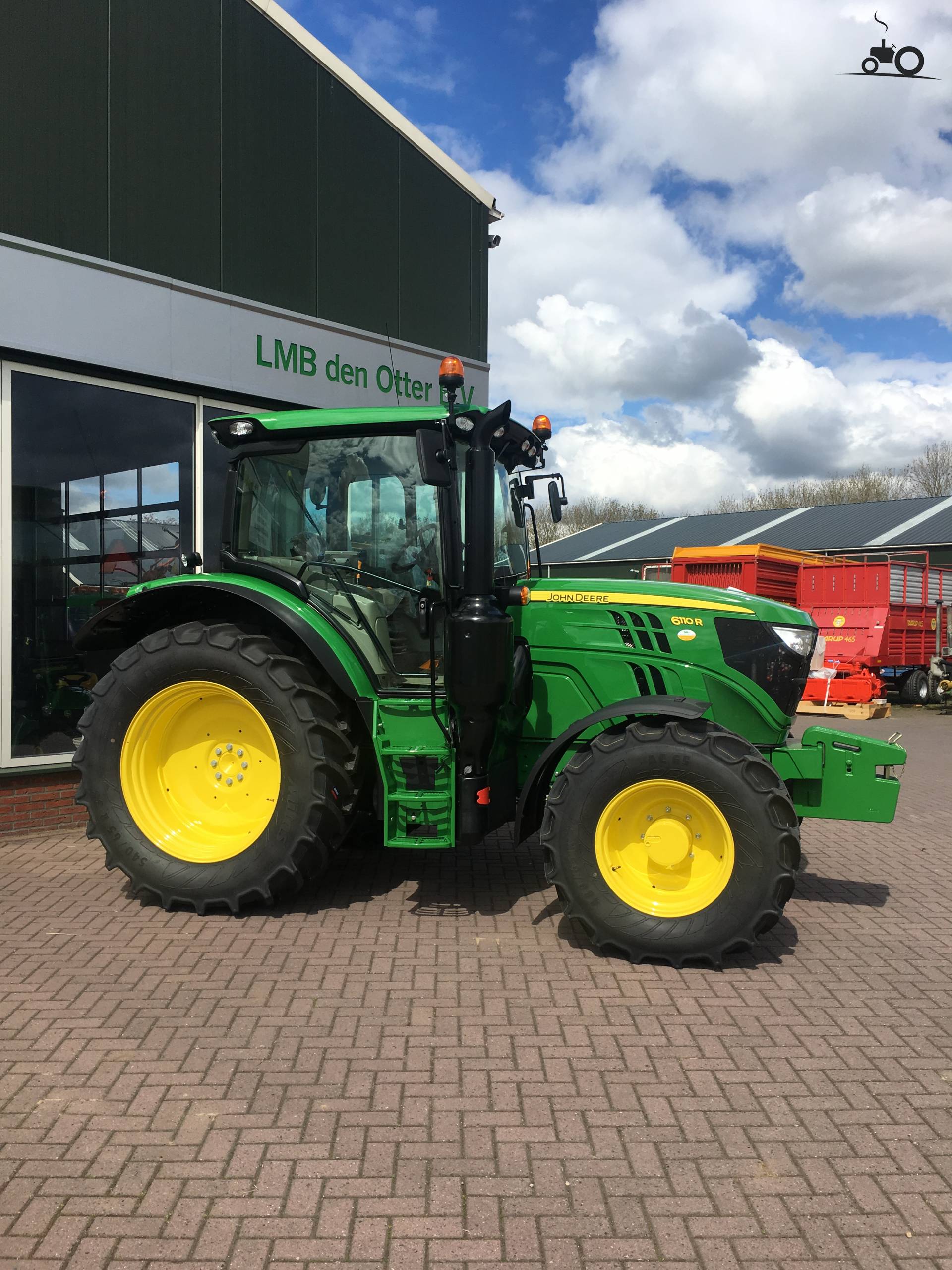 Foto John Deere 6110R #1167659