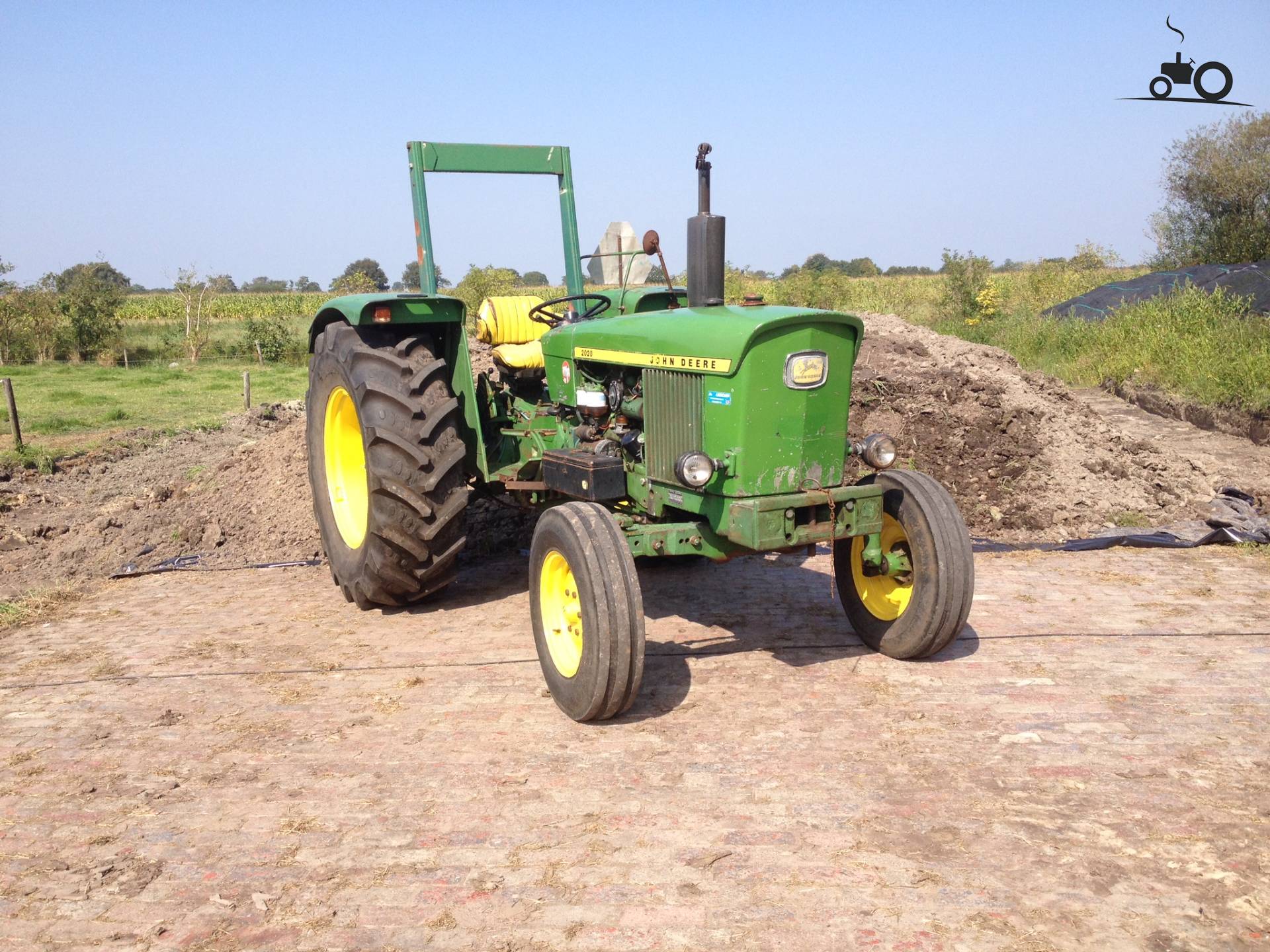 Foto John Deere 2020 #1193285