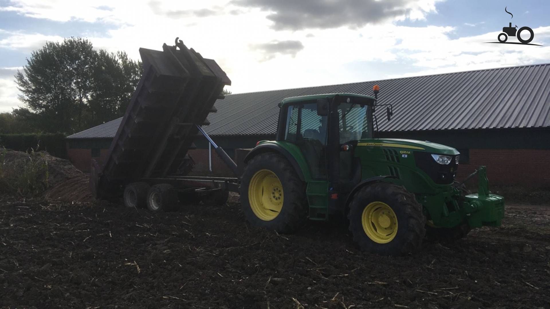 Foto John Deere 6125M #1193878