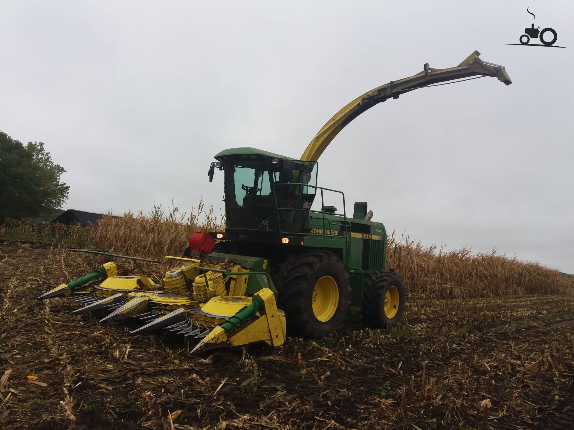 Foto John Deere 6810 #1197236