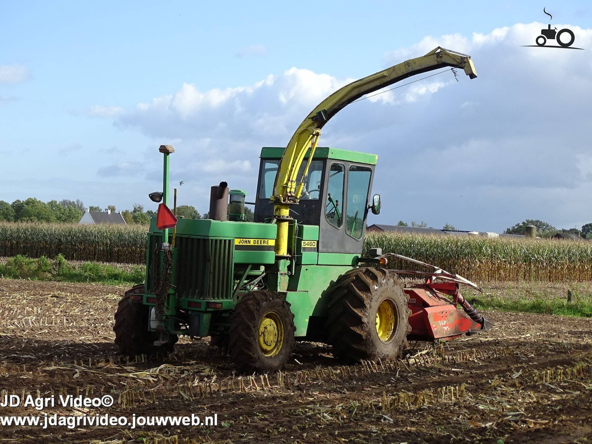 John Deere 5460
