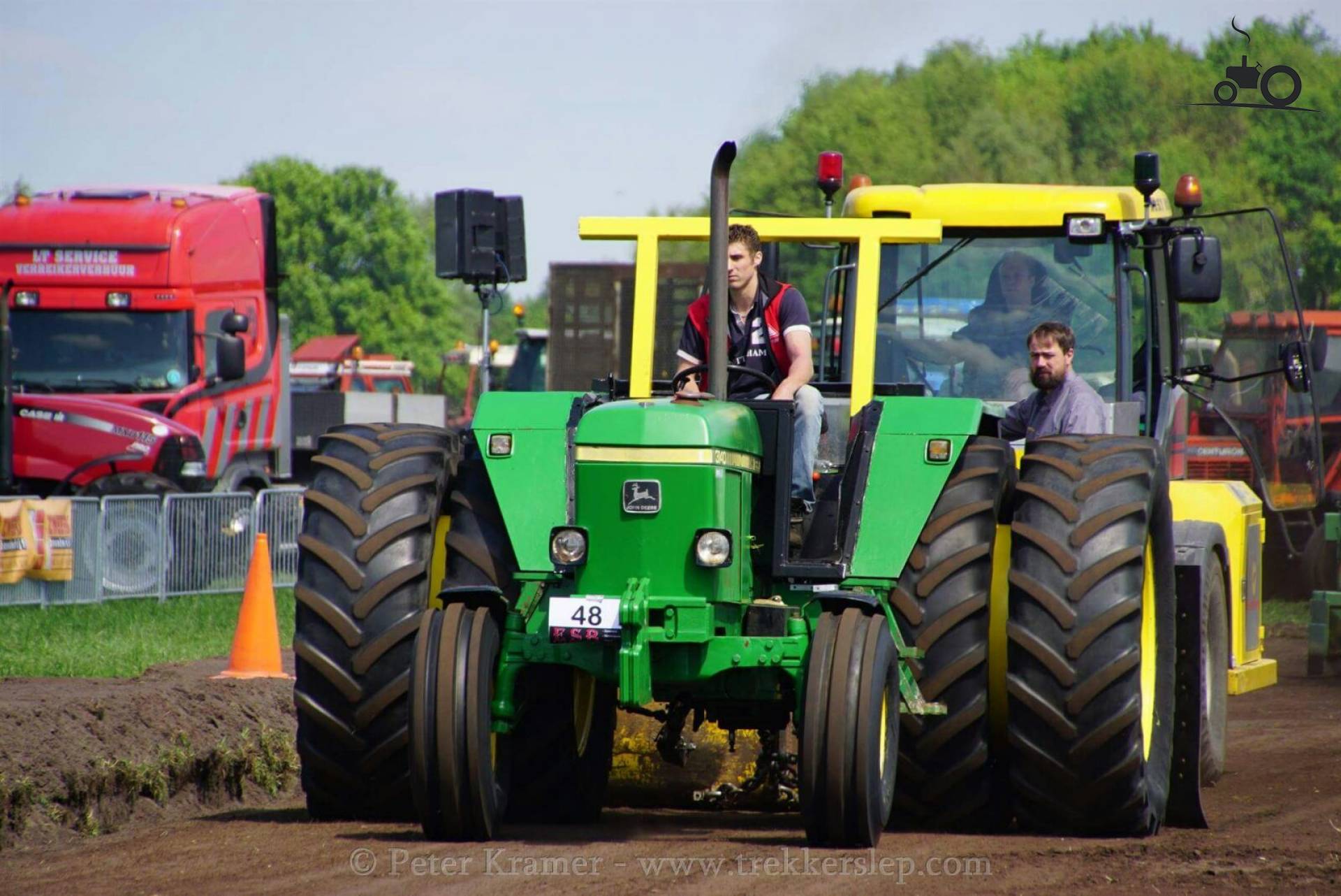Foto John Deere 3140 #1207743