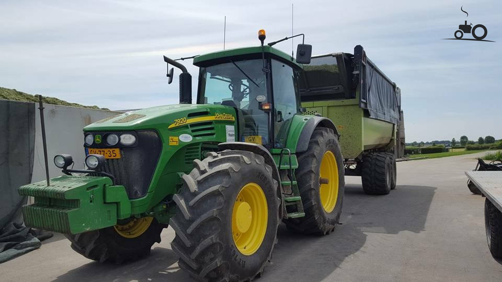 Foto John Deere 7920 #1208535