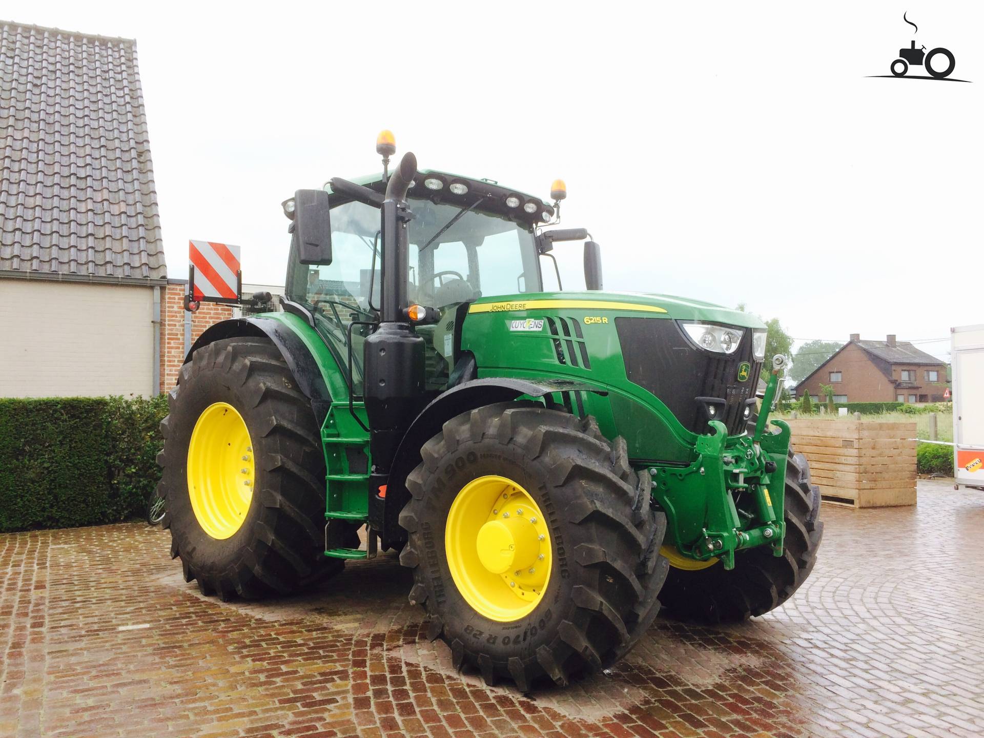 Foto John Deere 6215R #1233391