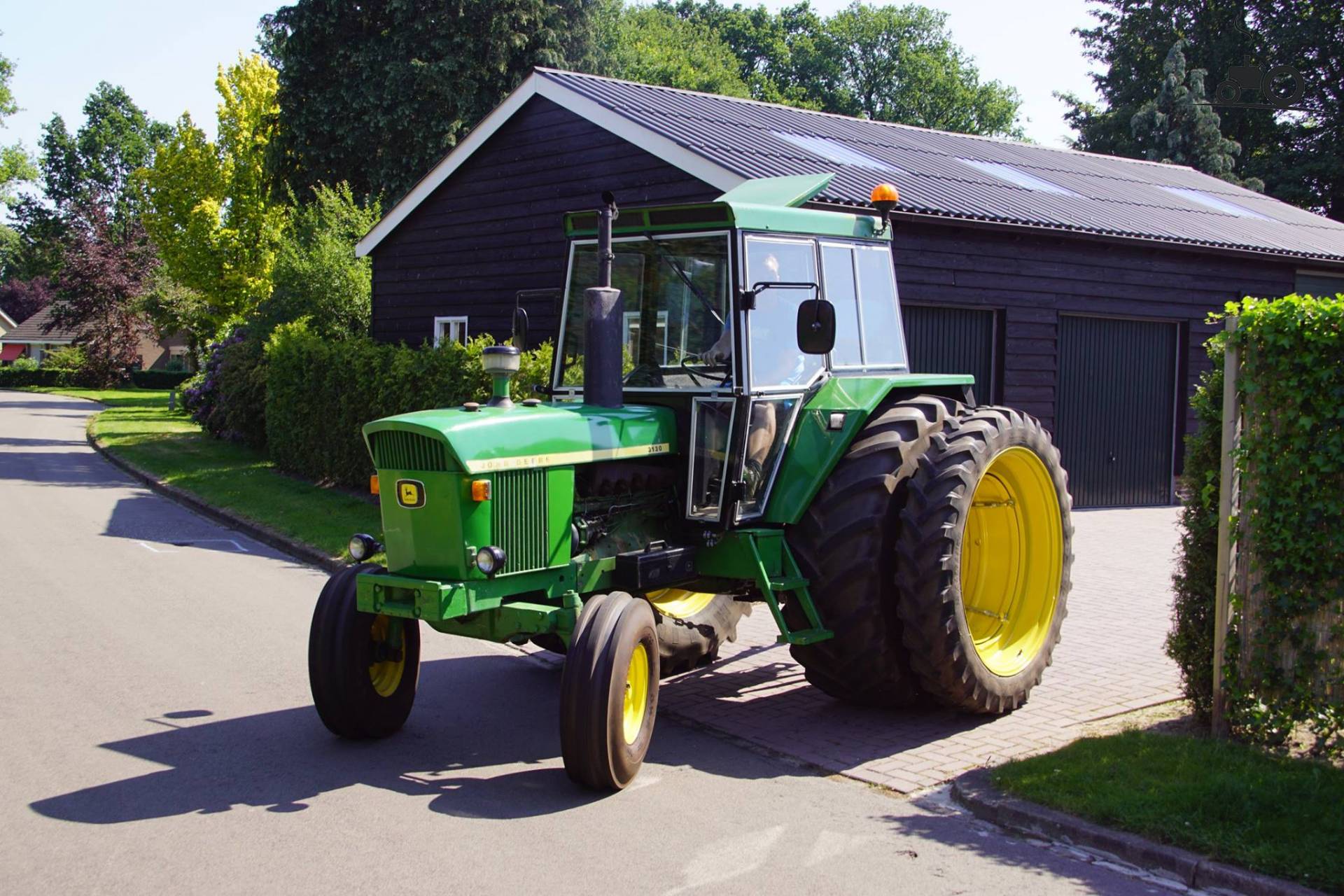 Foto John Deere 3130 #1237178