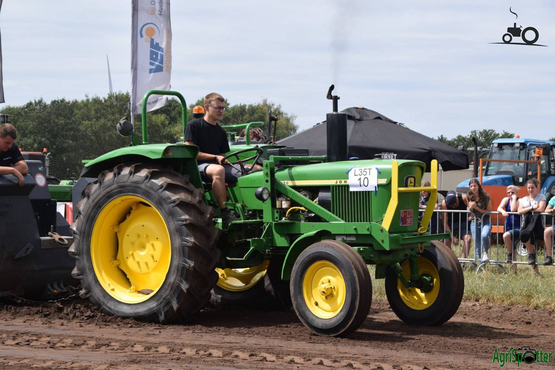 Foto John Deere 2130 #1244026