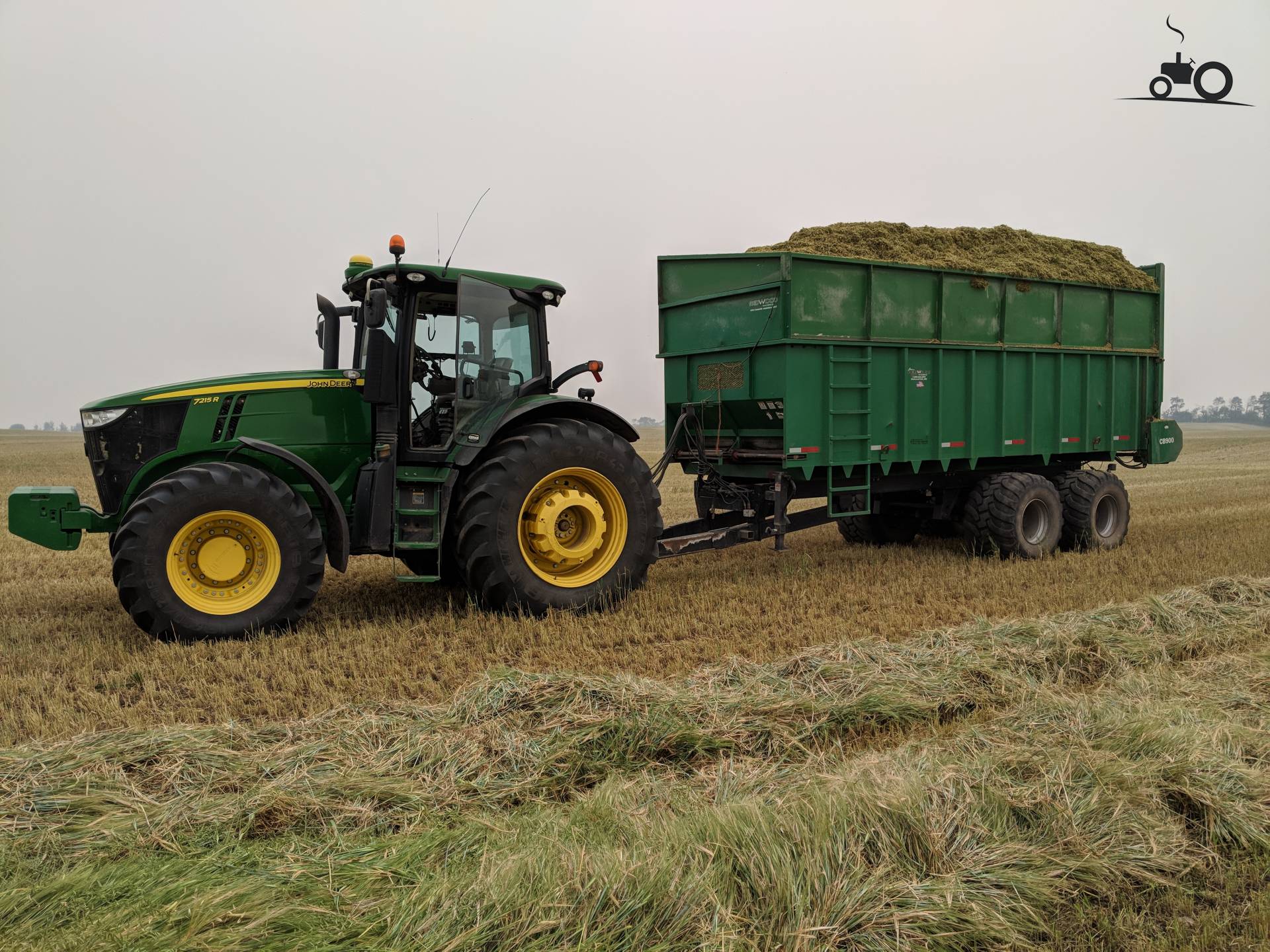 Foto John Deere 7215R #1246895